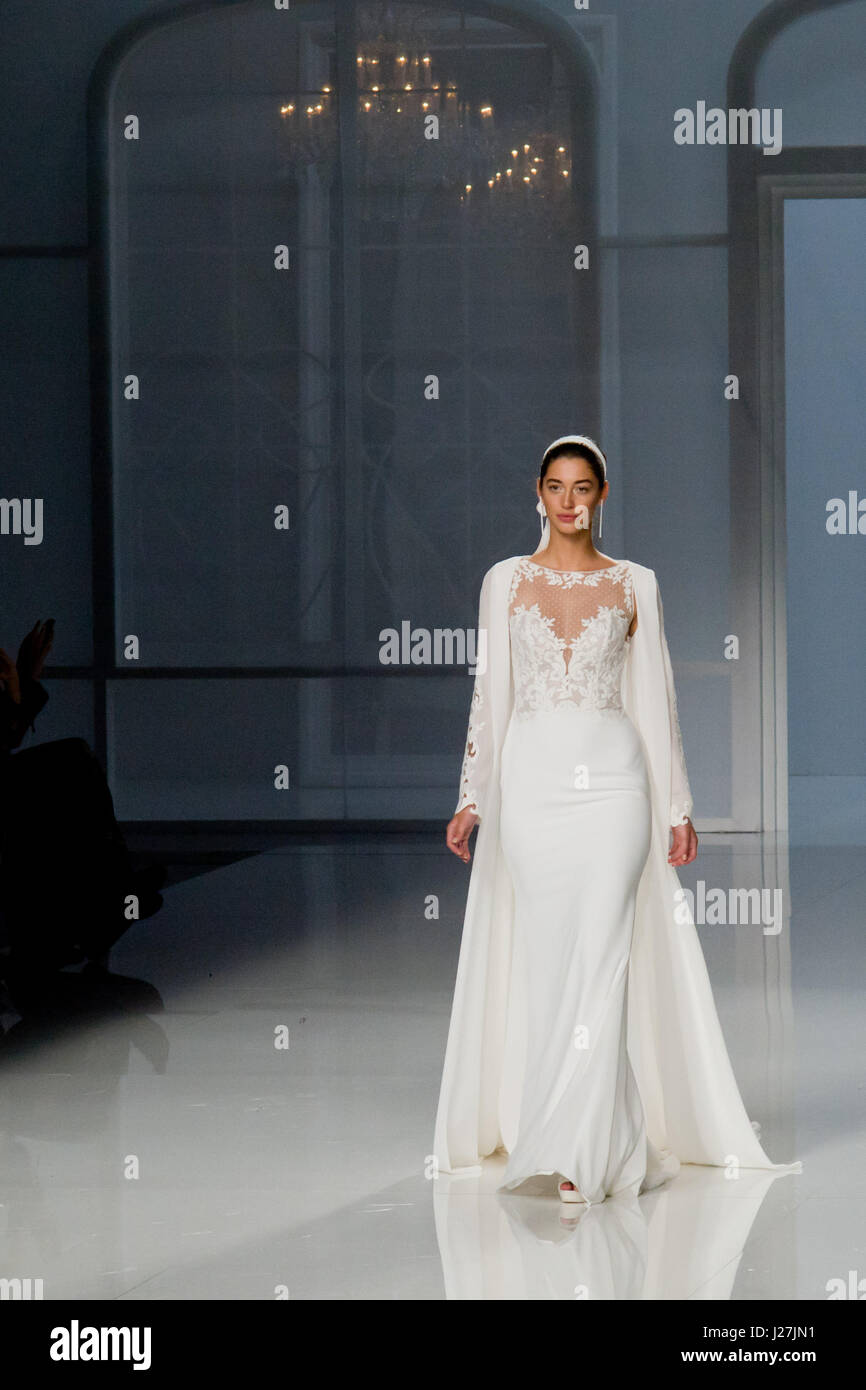 Mariana rosa Banque de photographies et d’images à haute résolution - Alamy