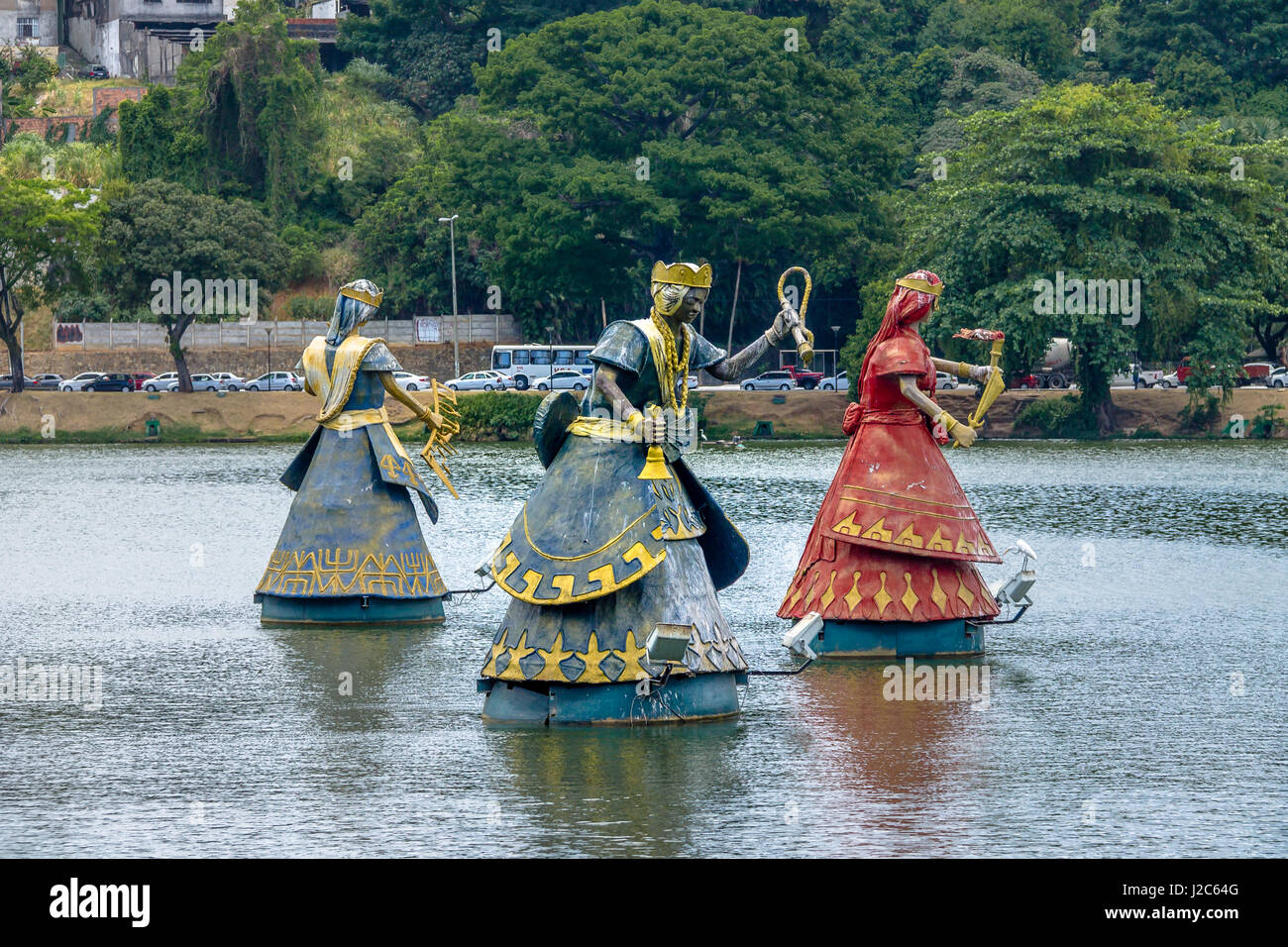 Ogum, Nana et le RAIAL Orixas des statues de saints africains ...