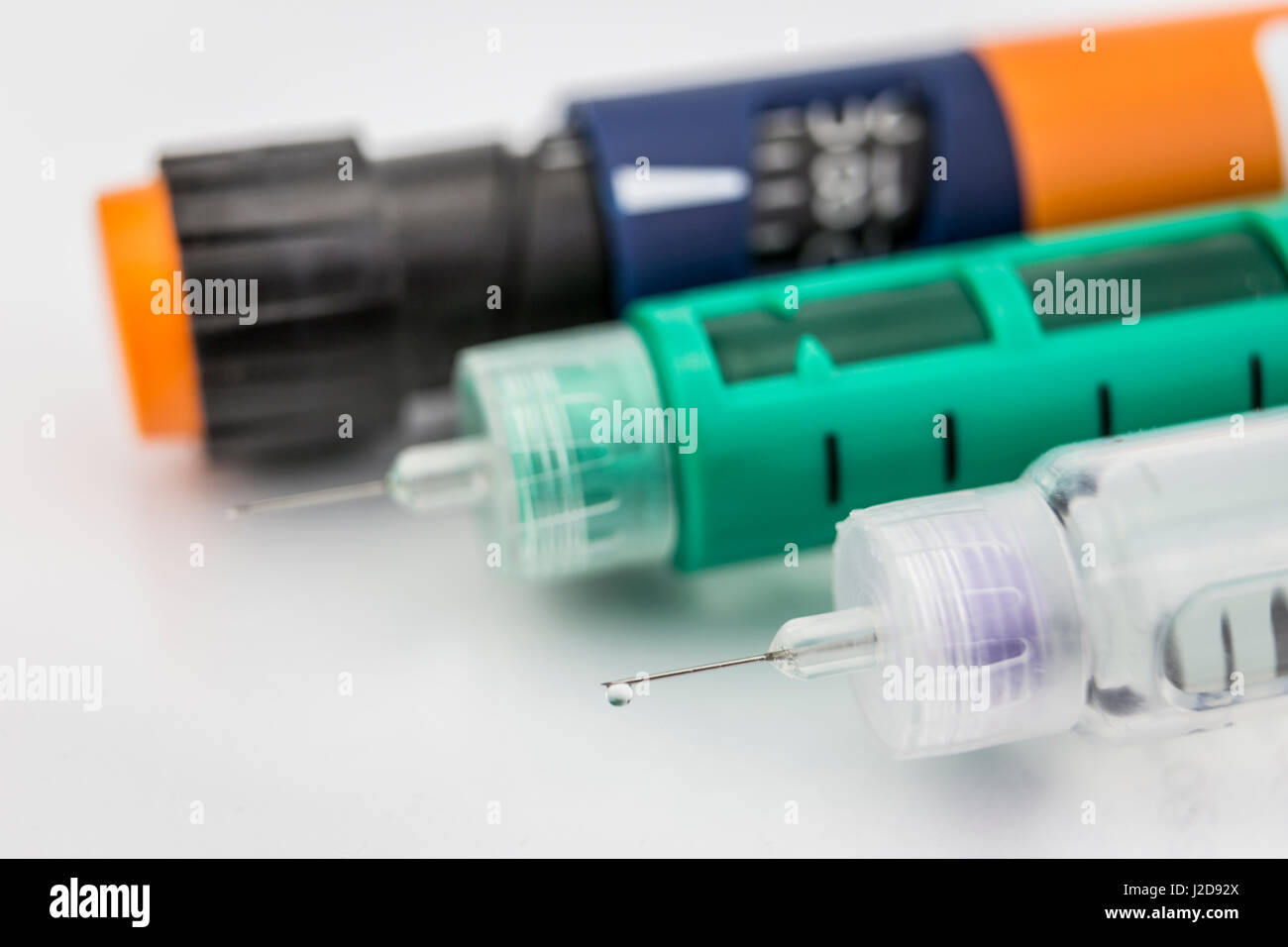 L'aiguille d'injection d'insuline ou stylo pour utilisation par les ...