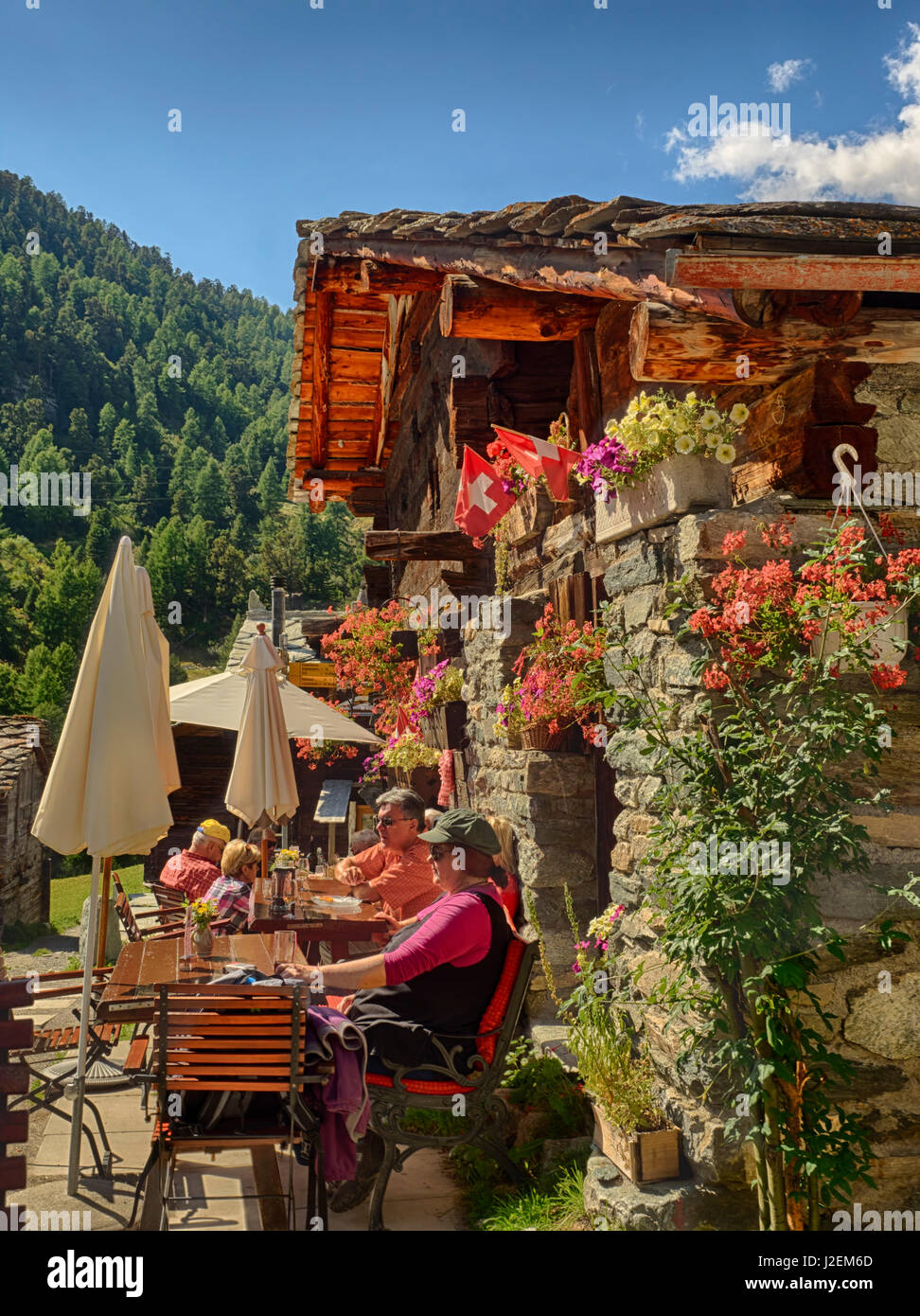 La Suisse, Zermatt, Zmutt, centre village, restaurant avec les ...