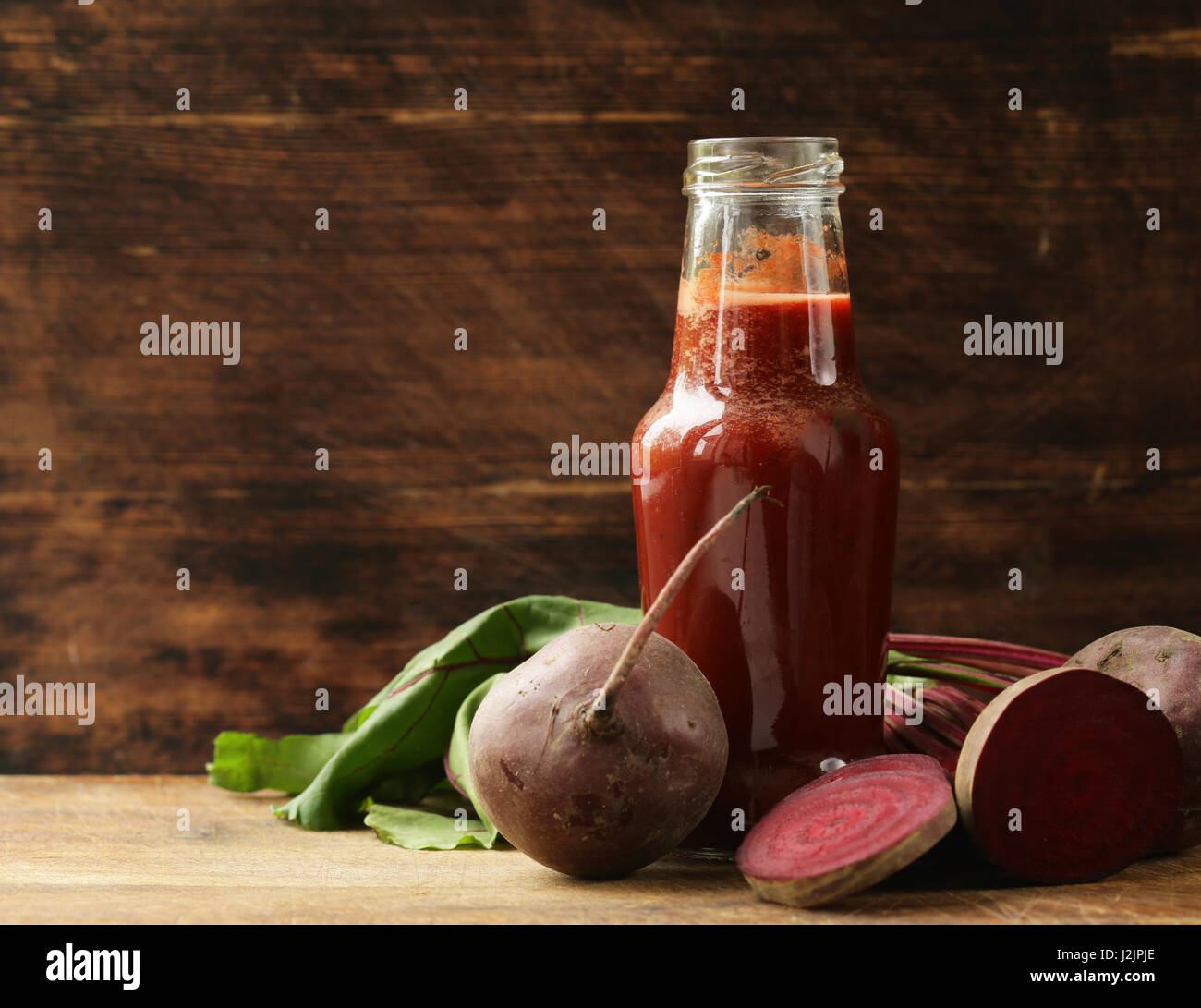 Frais biologiques naturelles jus de betteraves, des aliments sains ...