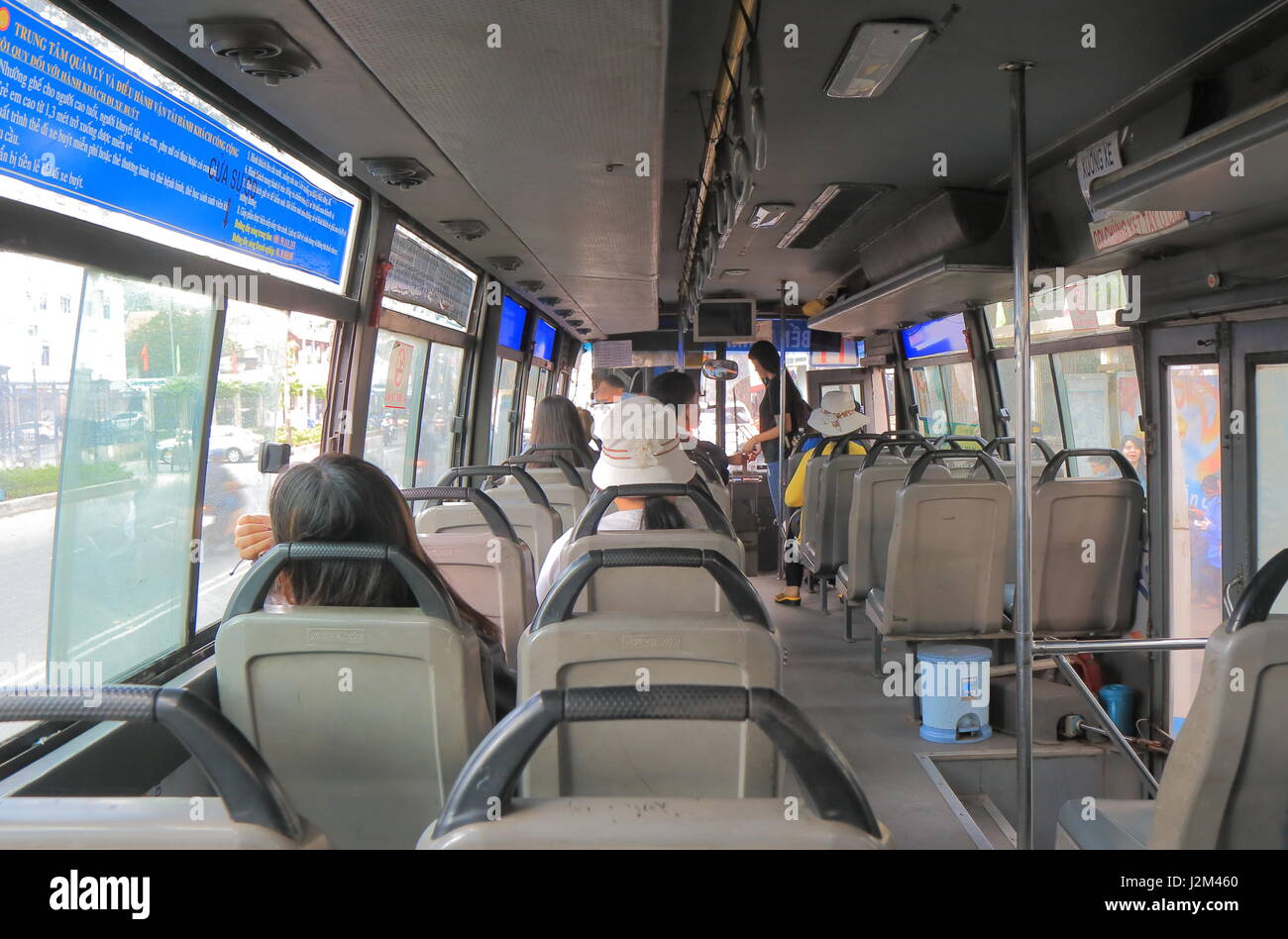 Prendre Le Bus Banque d'image et photos - Alamy