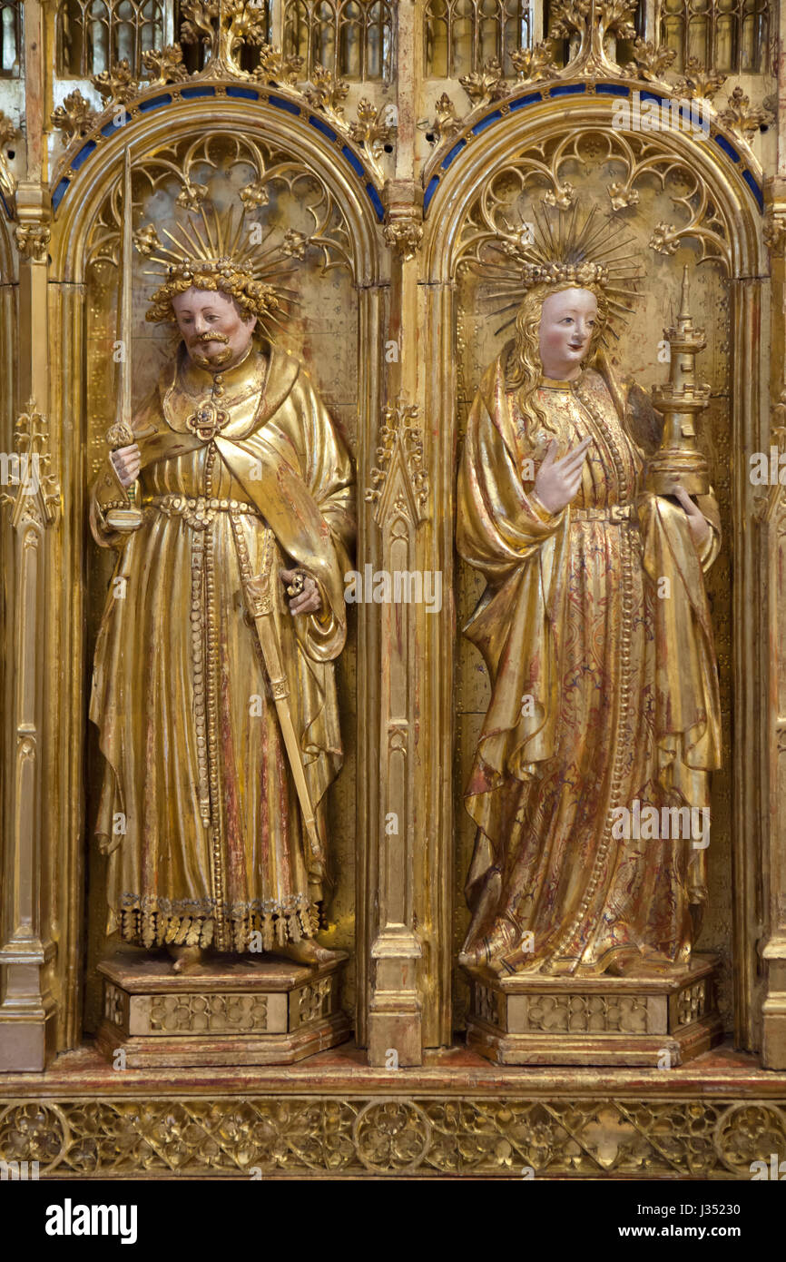 Sainte Barbara (R) et saint roi (L). Détail de l'aile droite du retable de la Crucifixion de La ...