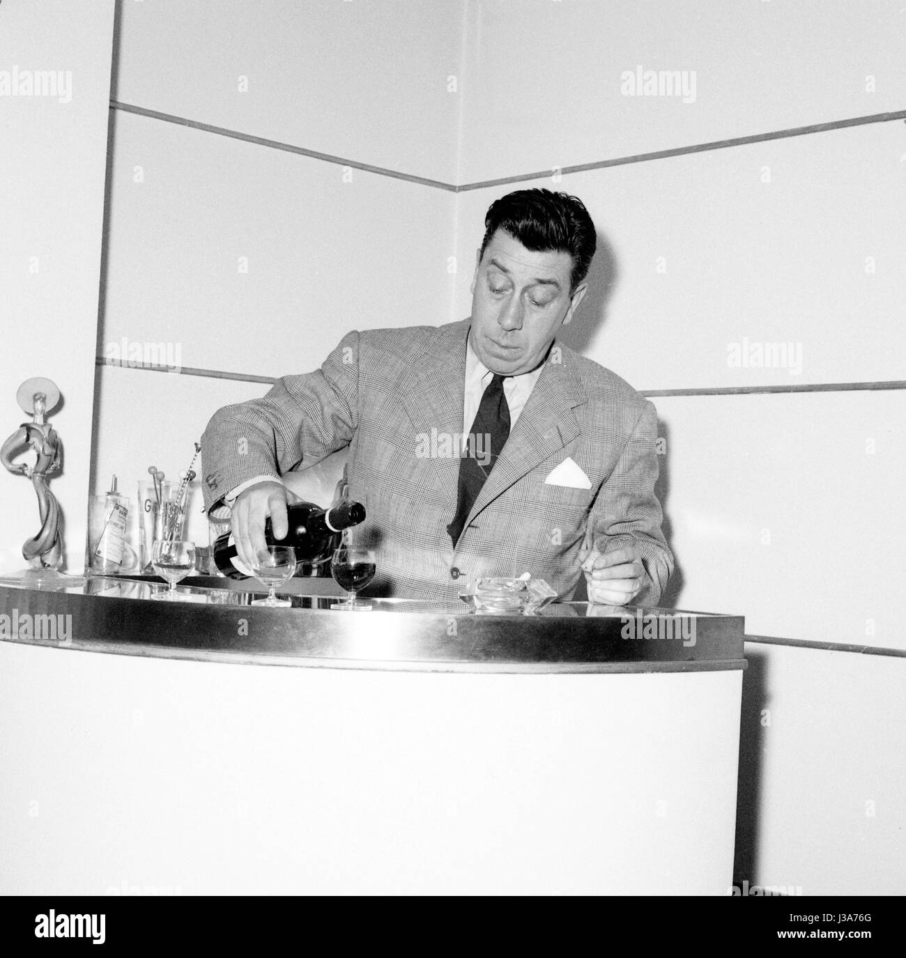 Fernandel french Banque de photographies et d’images à haute résolution ...