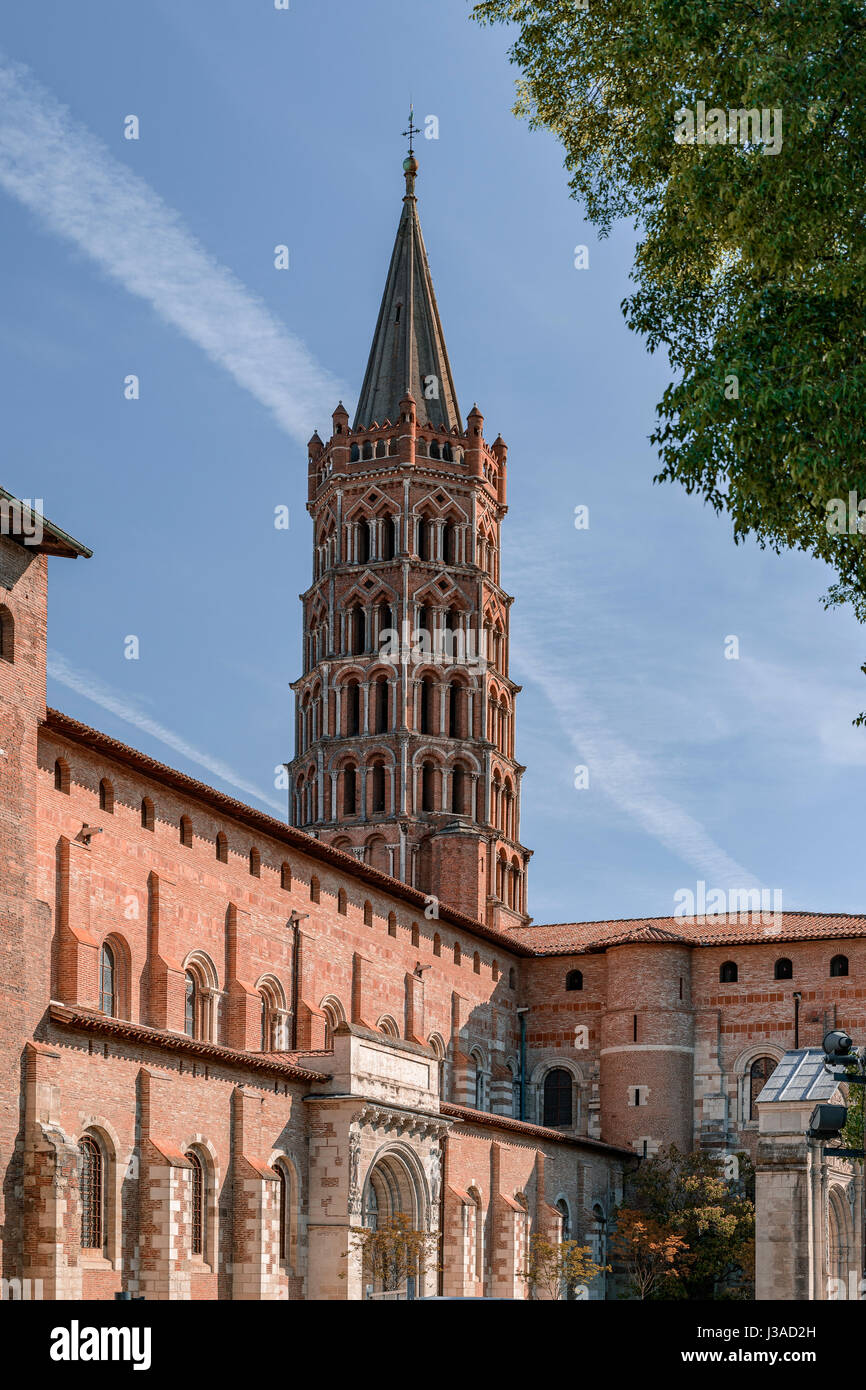 église de brique rouge france Banque de photographies et d’images à ...