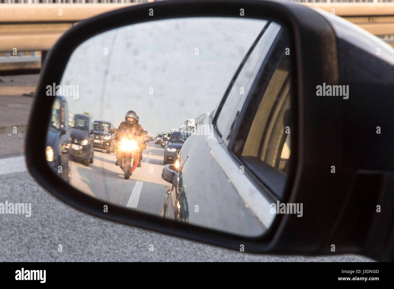 Embouteillage sur l'autoroute a2 Banque de photographies et d’images à ...