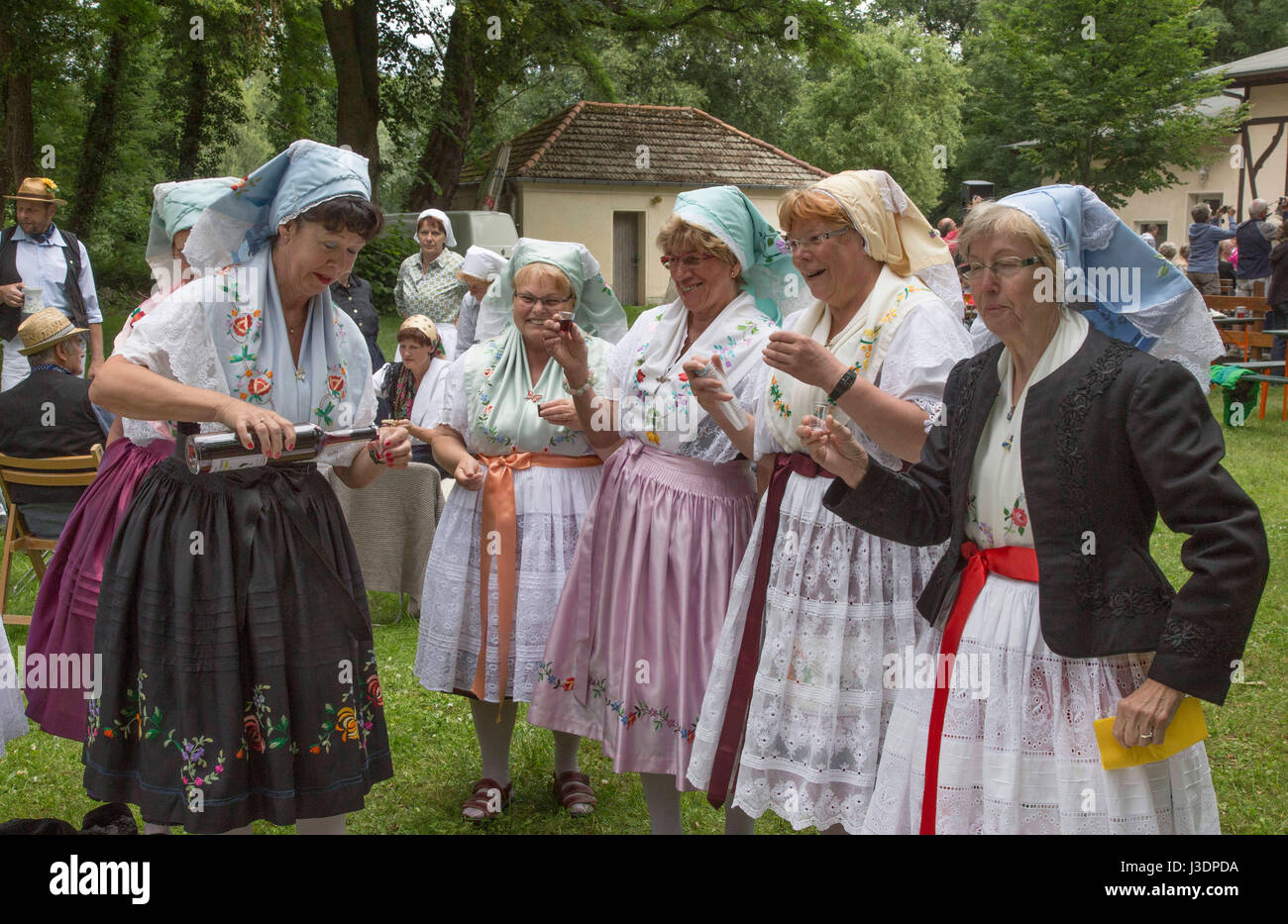 Women in traditional sorbian costumes Banque de photographies et d ...