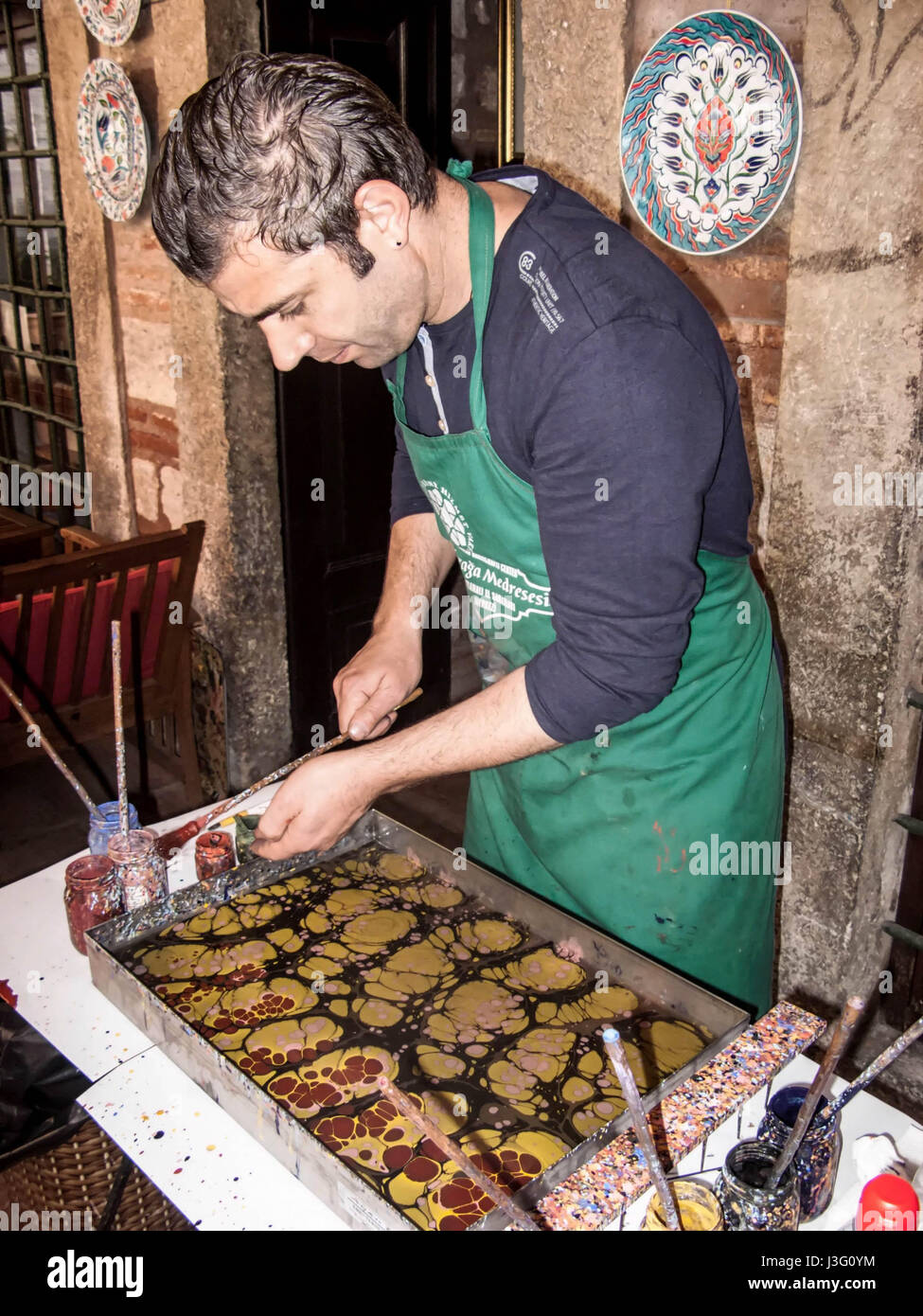 L'art turc de persillage (EBRU) persillage est l'art de créer des ...