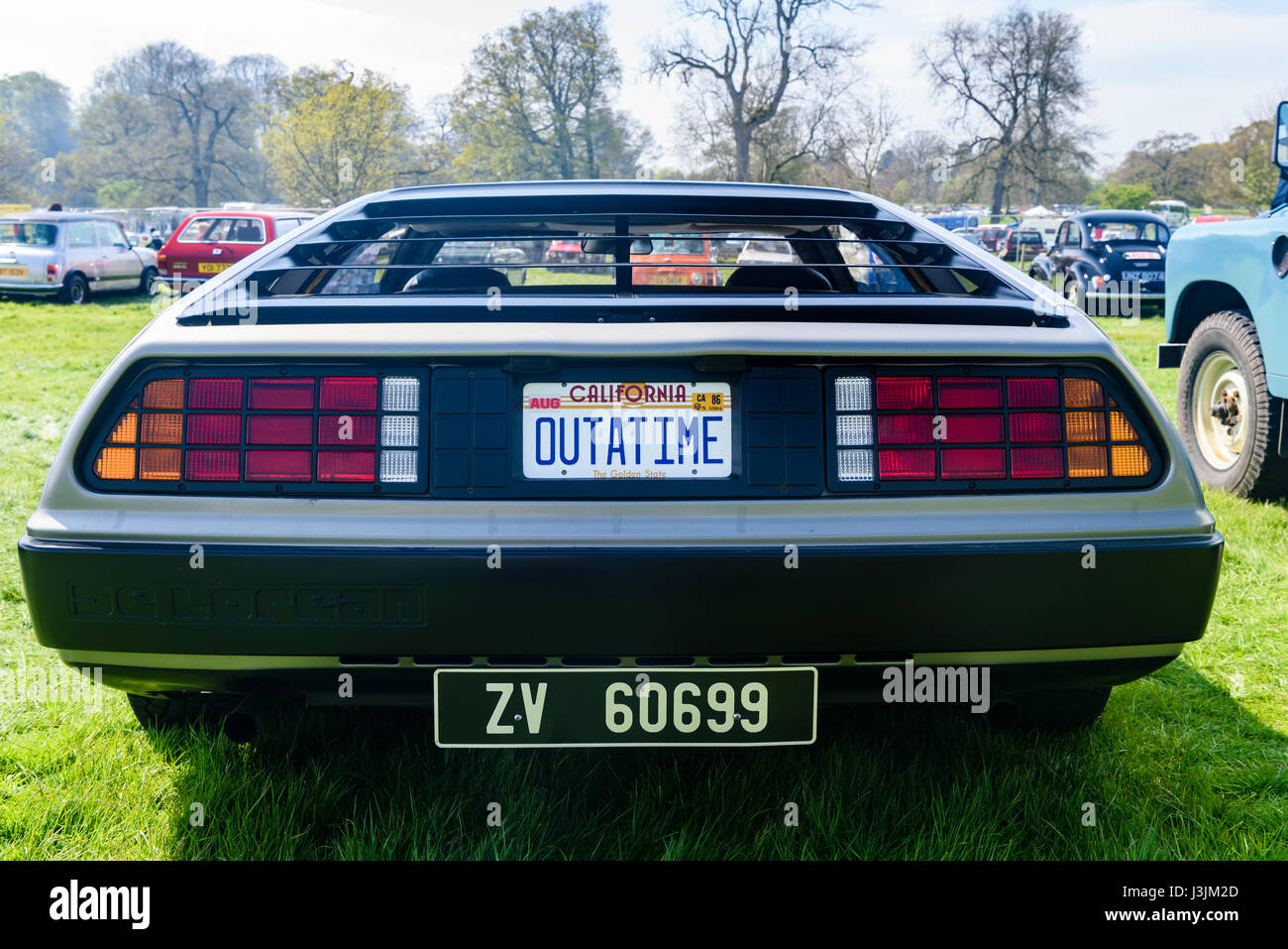 Arrière d'une voiture Delorean DMC-12 avec le numéro de la plaque ...