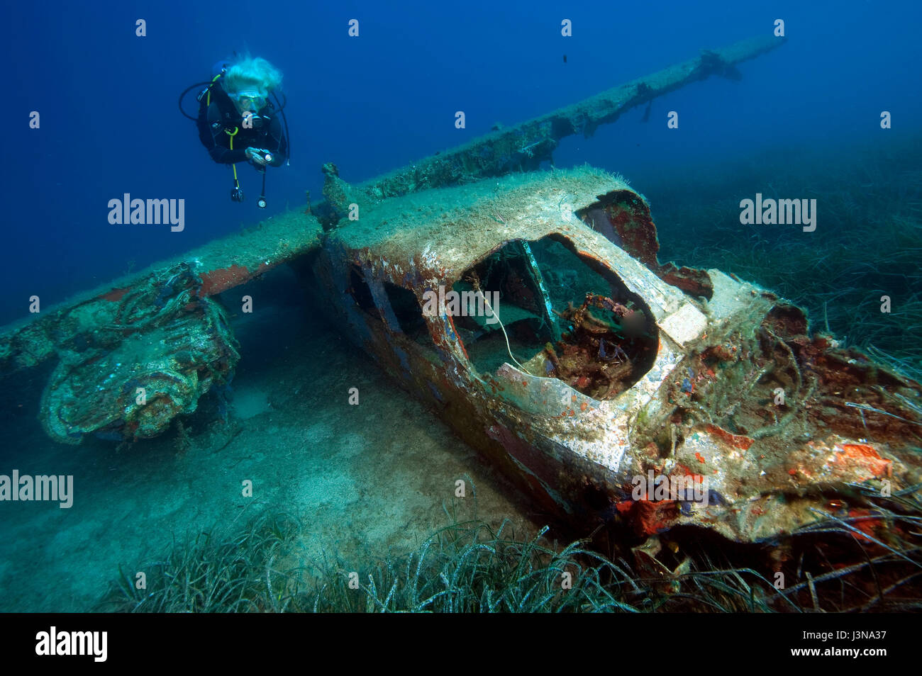 Airplane wreck Banque de photographies et d’images à haute résolution ...
