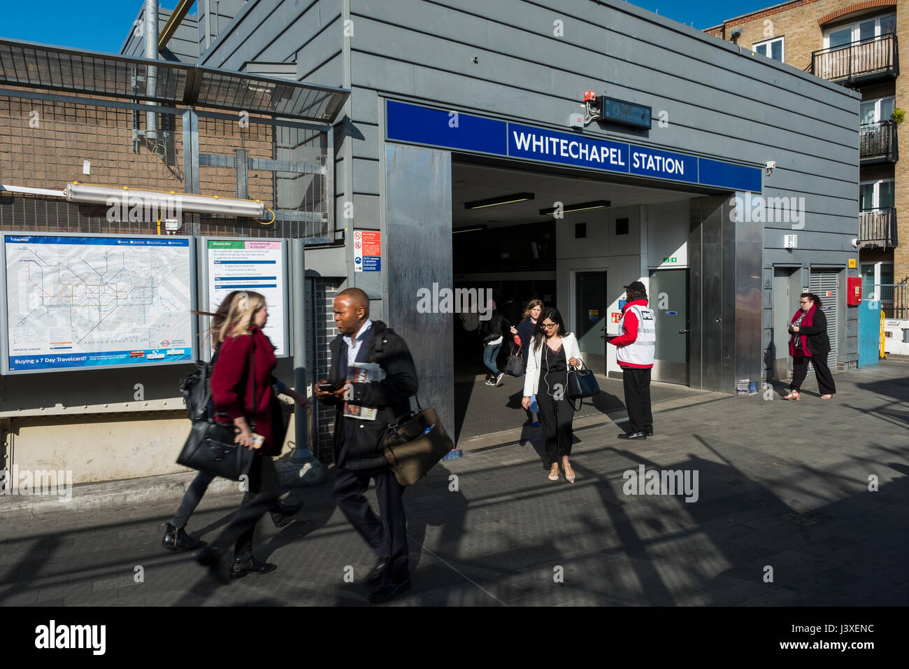 Whitechapel station Banque de photographies et d’images à haute ...