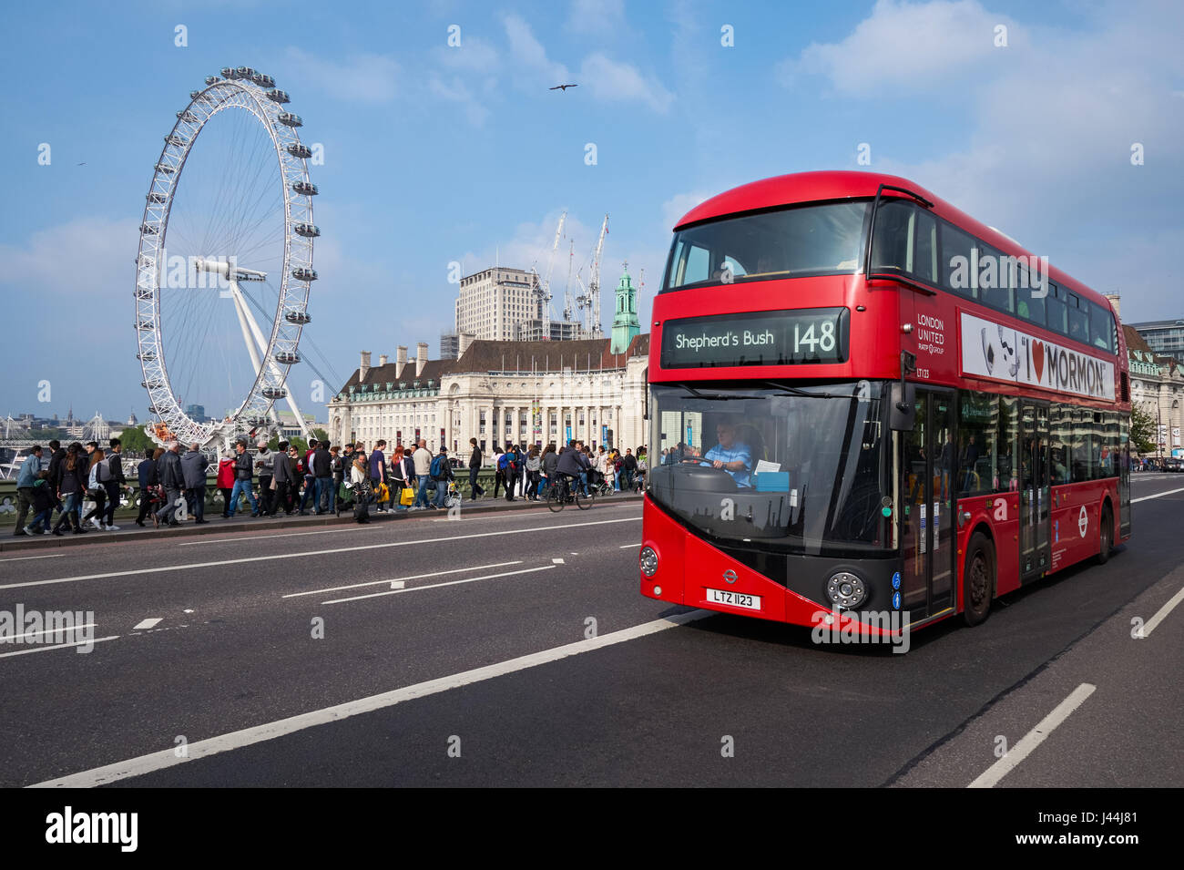 Bus à deux étages Banque de photographies et d’images à haute ...