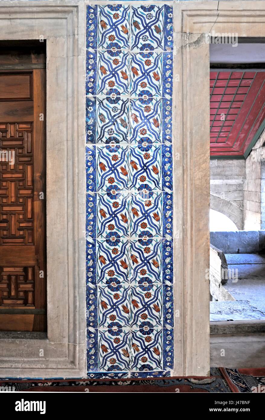 Rustem Pacha Mosquée a été conçu par le célèbre architecte ottoman ...