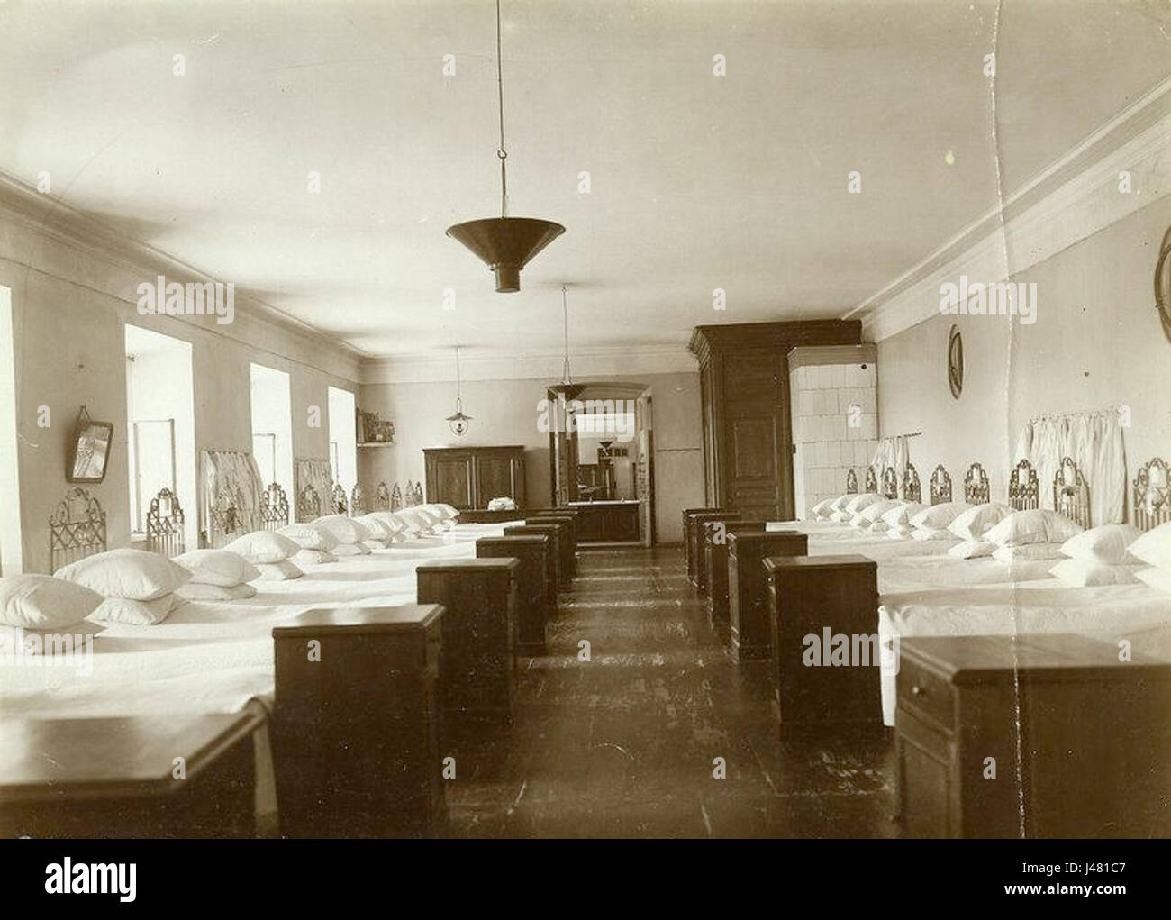 Ancien orphelinat Banque de photographies et d’images à haute ...