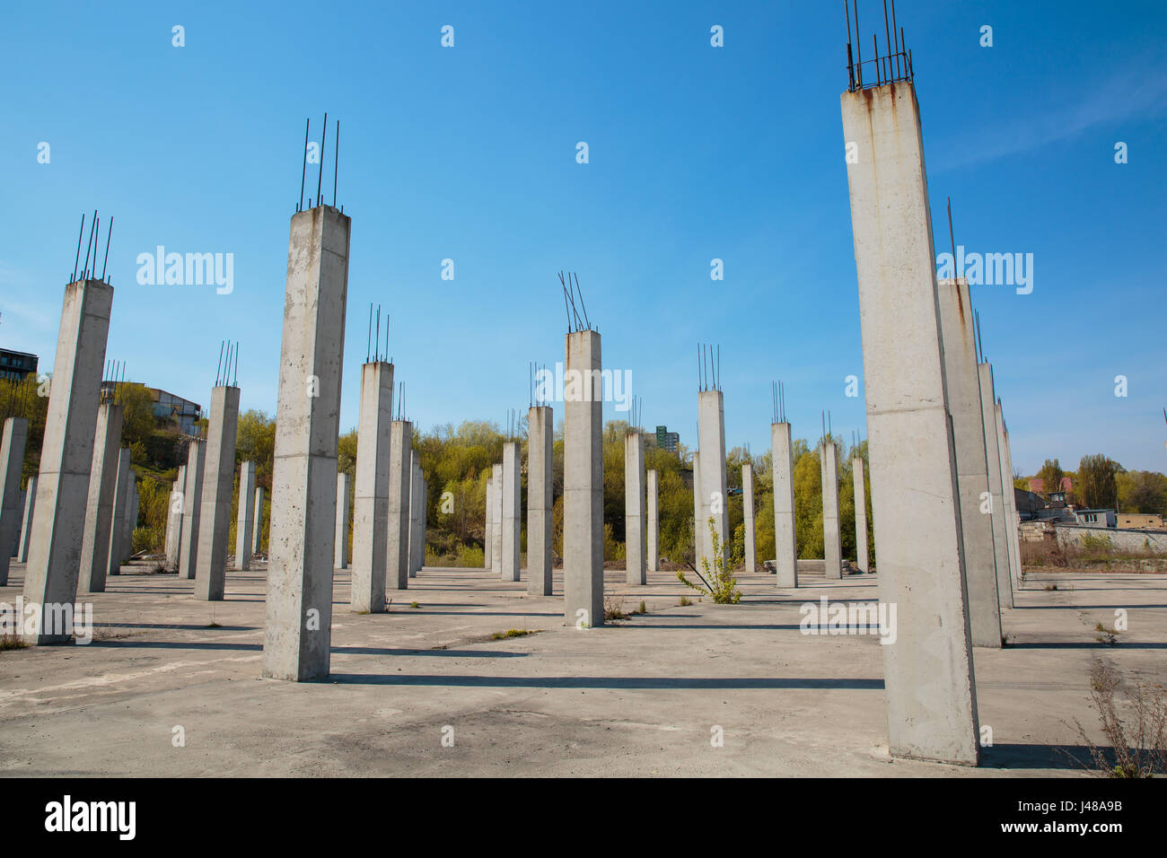 Fondation sur pieux Banque de photographies et d’images à haute ...