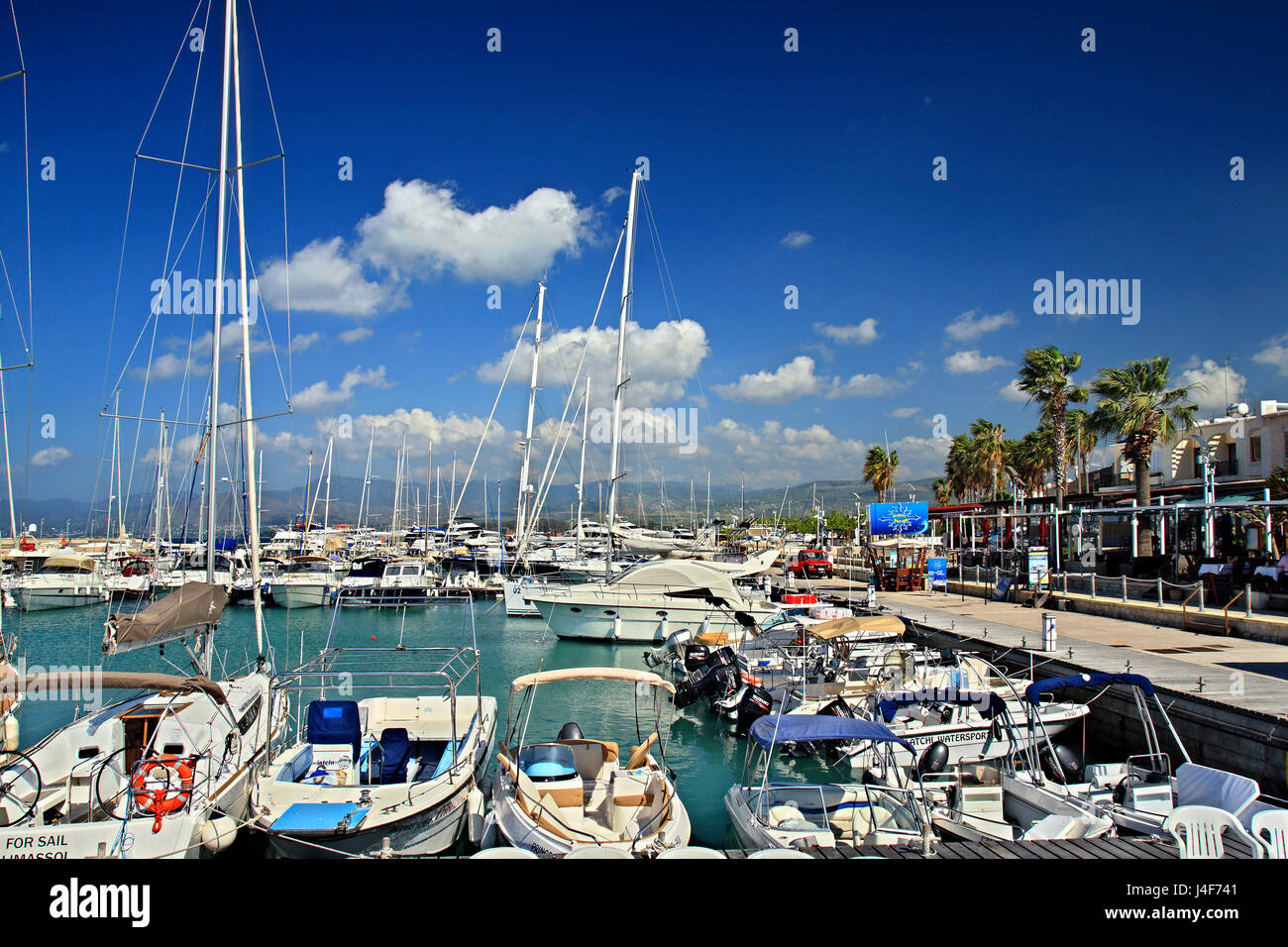 Latchi lakki Banque de photographies et d’images à haute résolution - Alamy