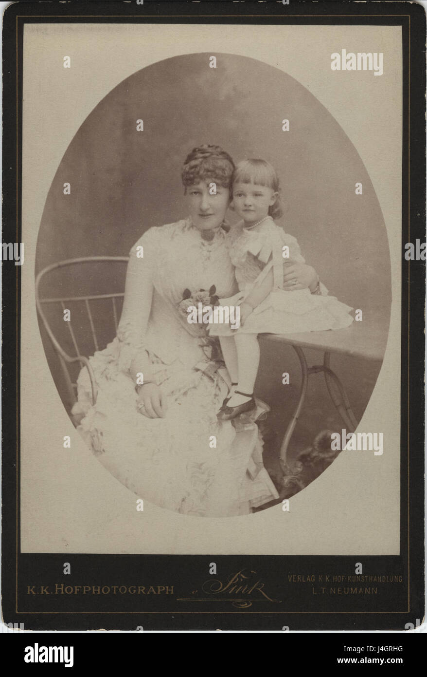 Stéphanie et elisabeth Banque de photographies et d’images à haute résolution - Alamy