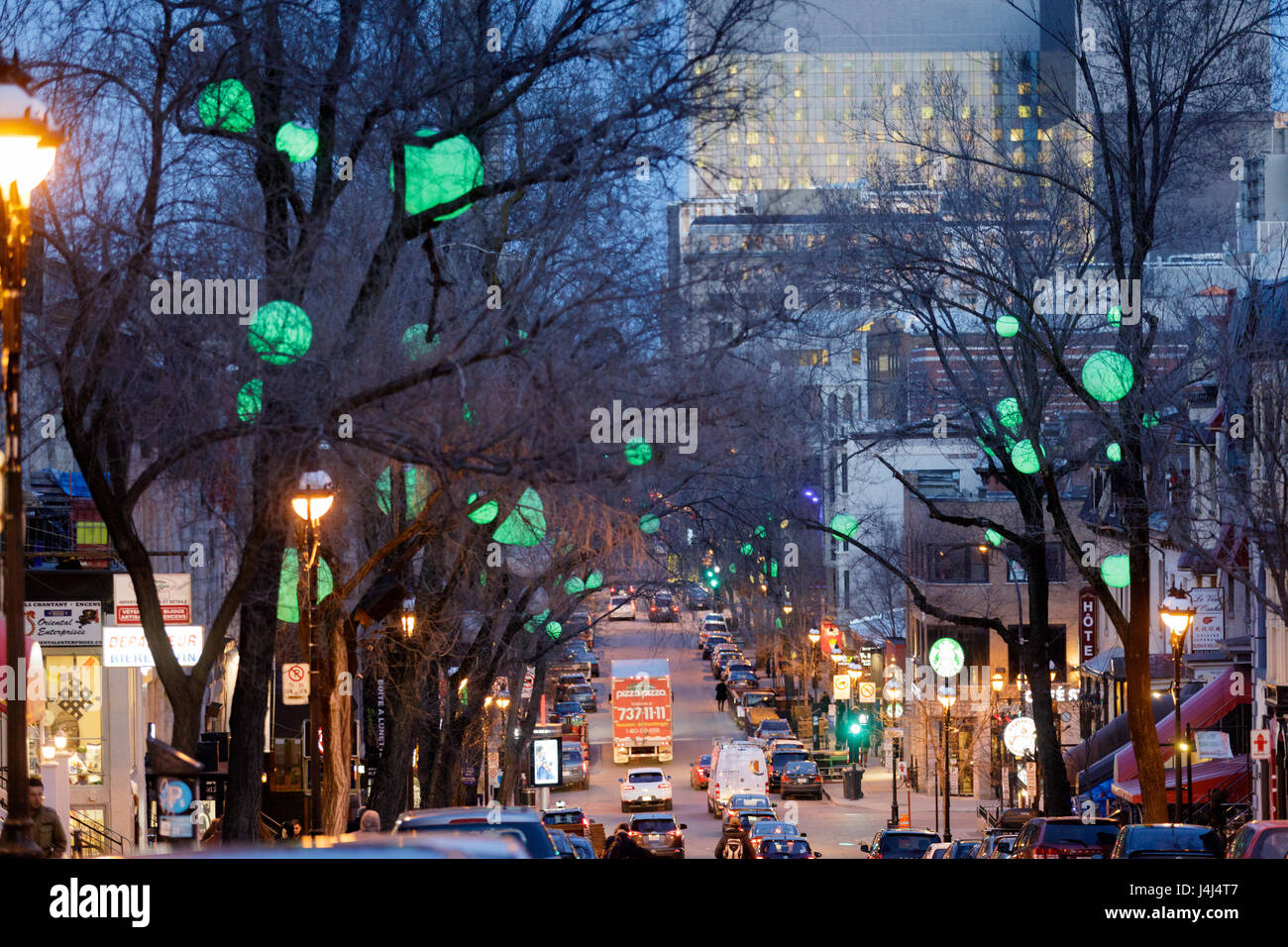 Rue saint denis Banque de photographies et d’images à haute résolution ...