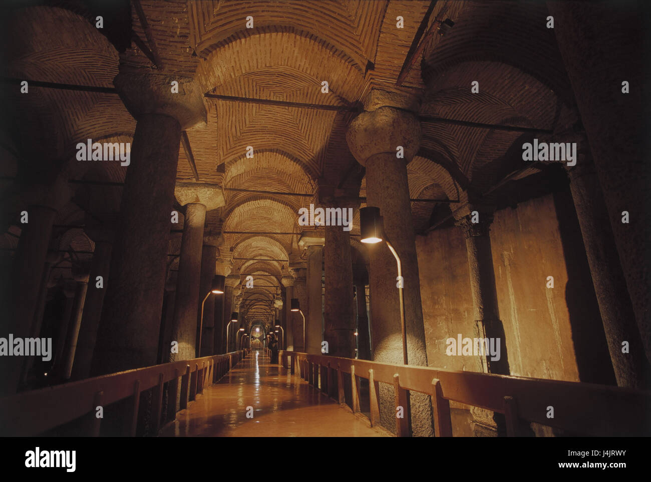 La Turquie, Istanbul, Yerebatan Sarayi, à l'intérieur du centre provincial de l'eau, Réservoir ...