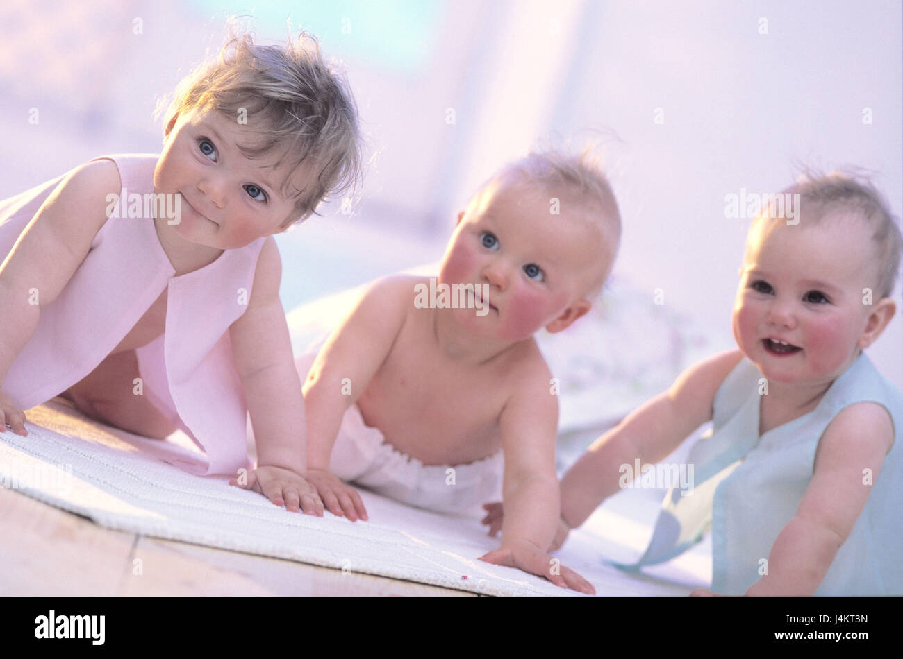 Chatouiller les enfants Banque de photographies et d’images à haute ...