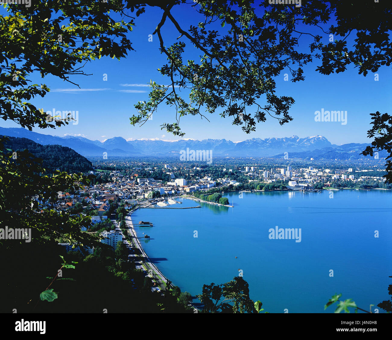 Autriche, Vorarlberg, Bregenz, vue sur la ville, le lac de Constance ...