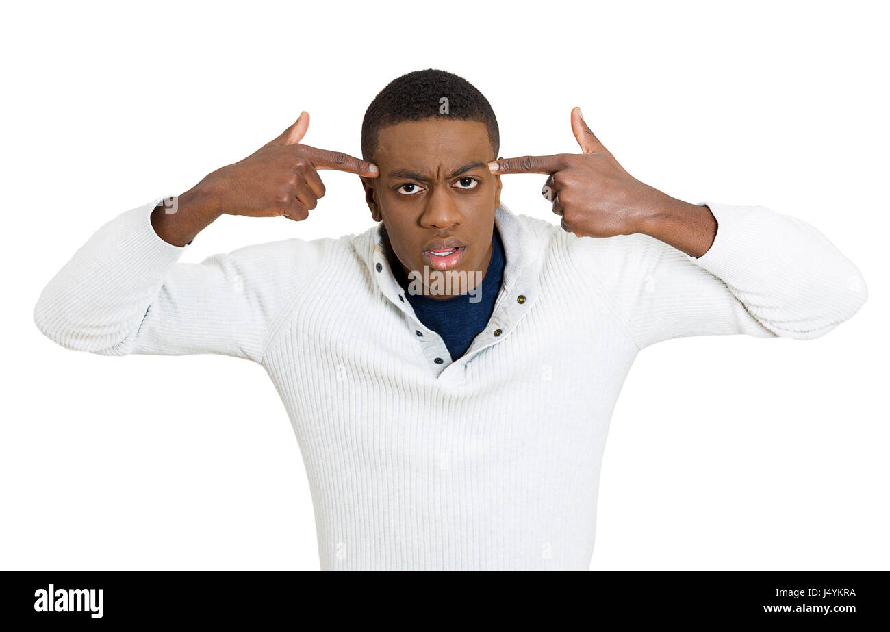 Closeup portrait désagréable difficile angry young man gesturing ...