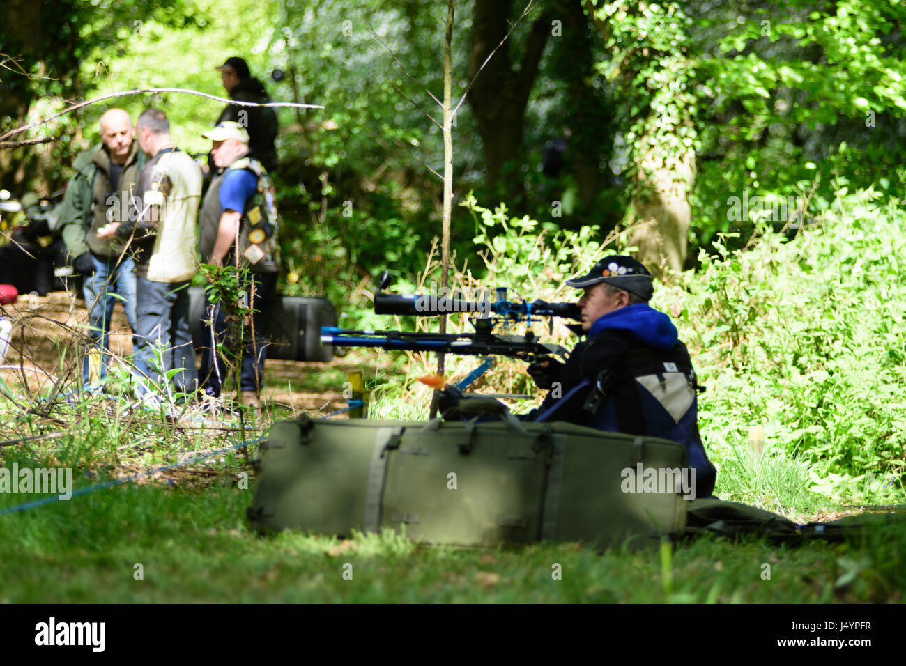 Tir sur cible à la carabine à air Photo Stock - Alamy