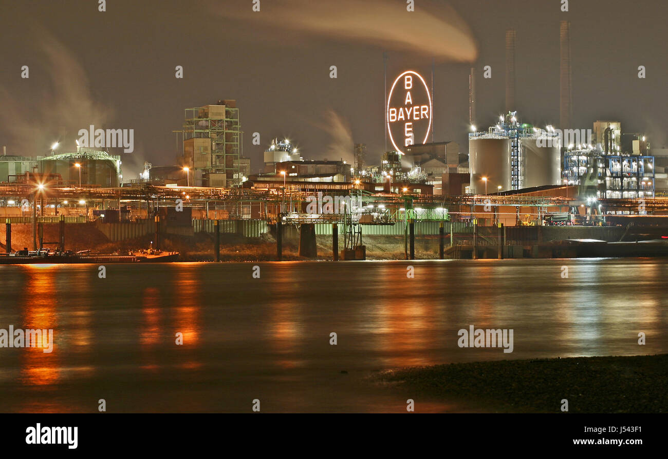 The bayer cross Banque de photographies et d’images à haute résolution ...