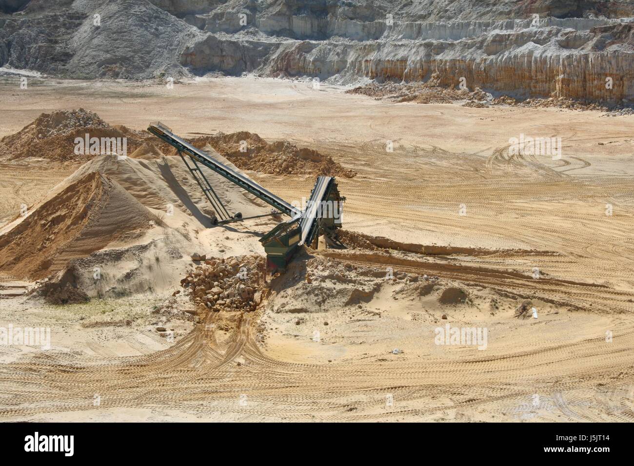 Sens surface mining convoyeur démantèlement à sable les traces de pneus ...