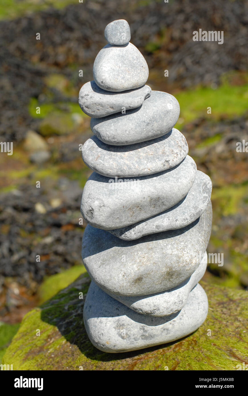 Rock pierre tour symbole statique de la pile vers le haut photo stable ...