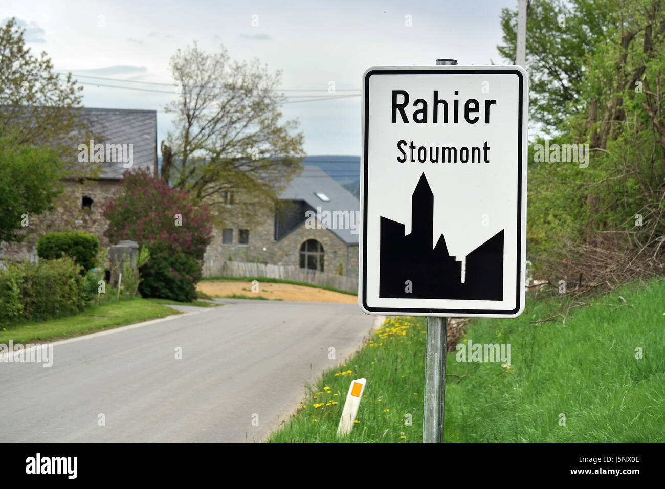 Stoumont Rahier, signe dans les Ardennes Belges Photo Stock - Alamy