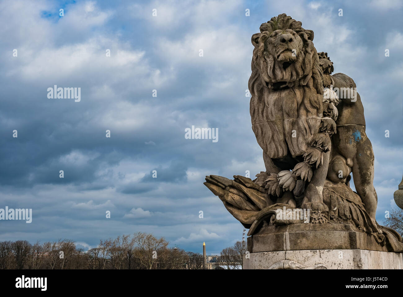 Statue lion paris Banque de photographies et d’images à haute ...