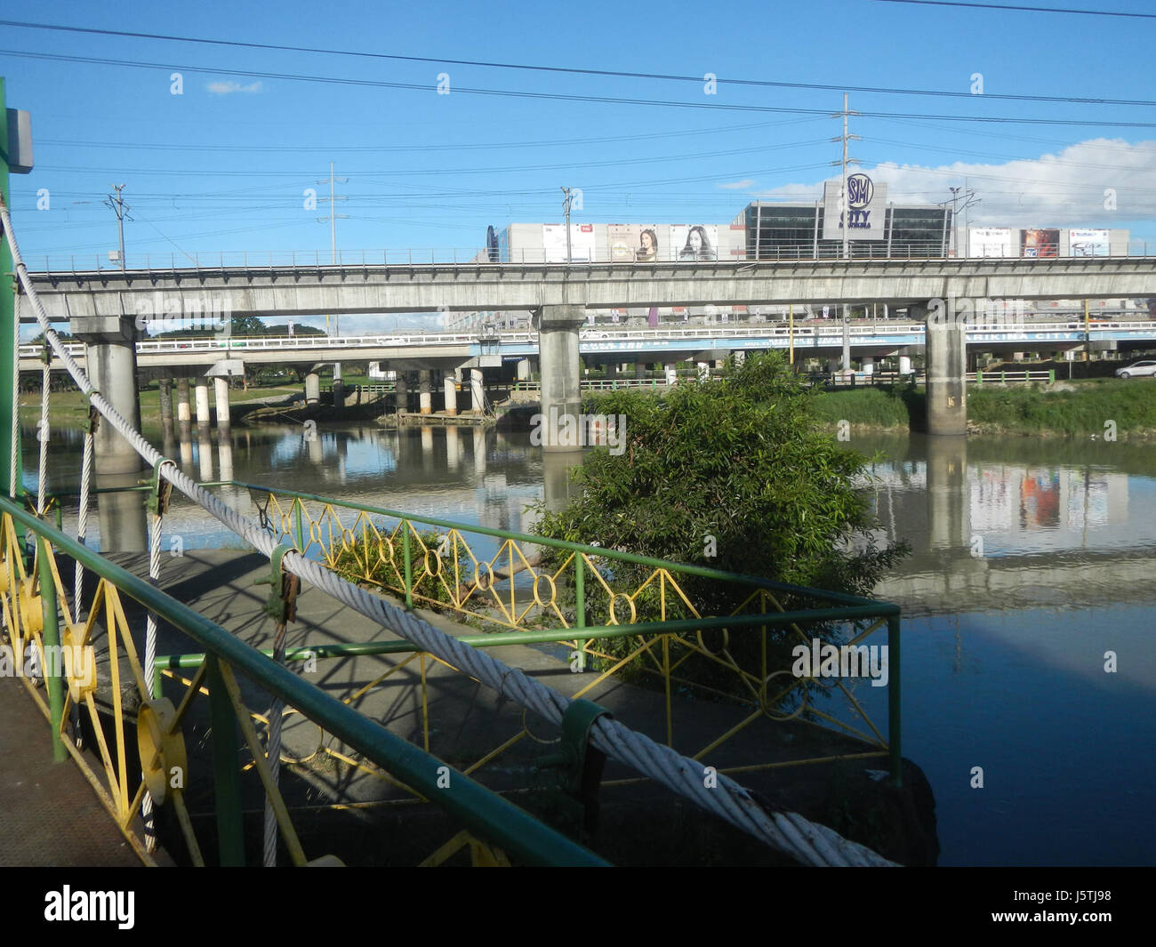 0344 industrielle complexe Barangay Vallée TLR 14 Marcos Marikina River ...