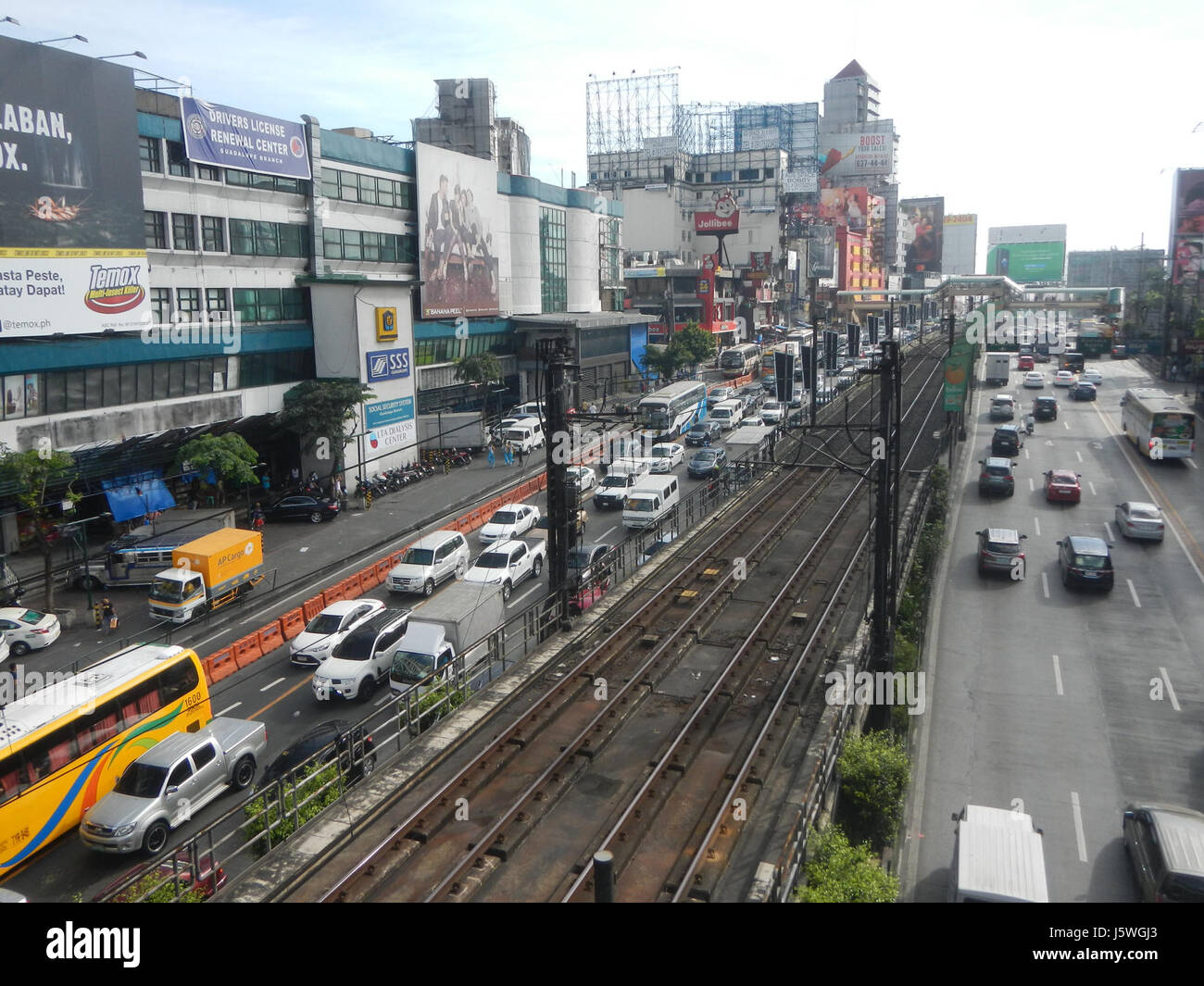 02970 Guadalupe Interchange Cloverleaf Park MRT Station Mandaluyong ...