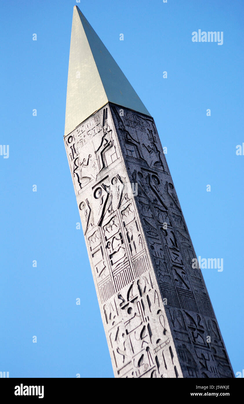 Obélisque paris Banque de photographies et d’images à haute résolution ...