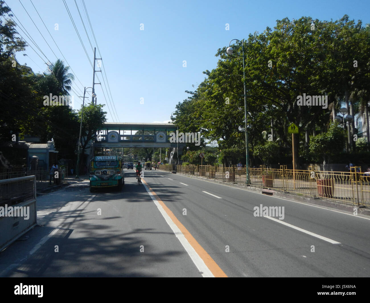 Parc de la rivière Pasig 0291 Cembo West Rembo Makati City J. P. Rizal ...