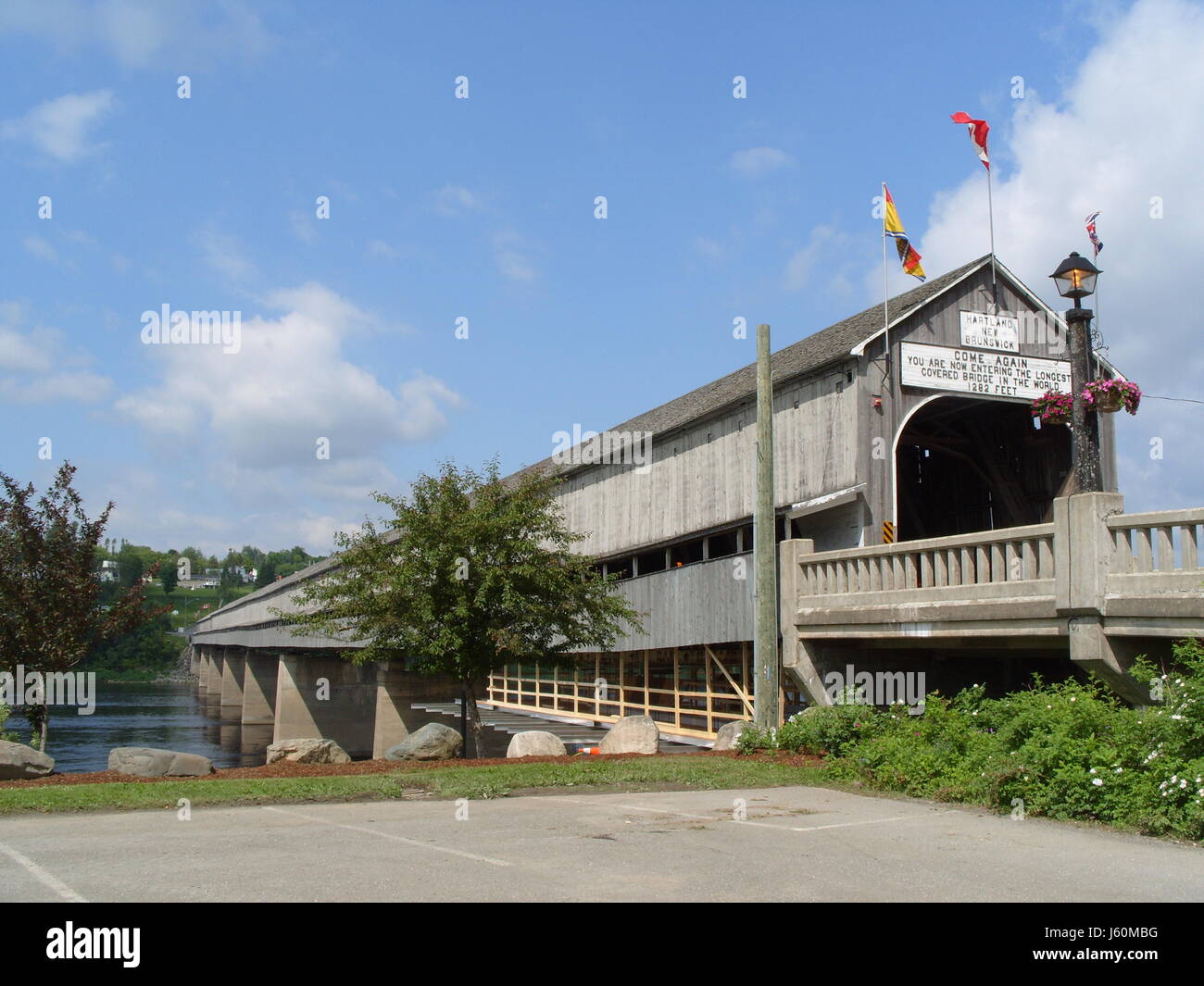 Le plus long pont couvert du monde Banque de photographies et d’images ...