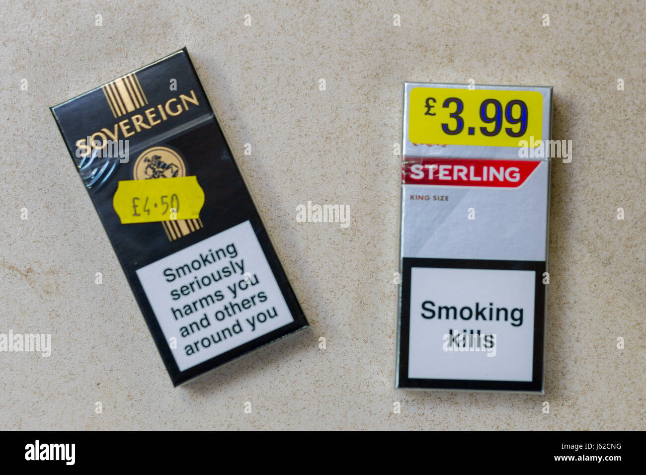 Cigarette cartons Banque de photographies et d’images à haute ...