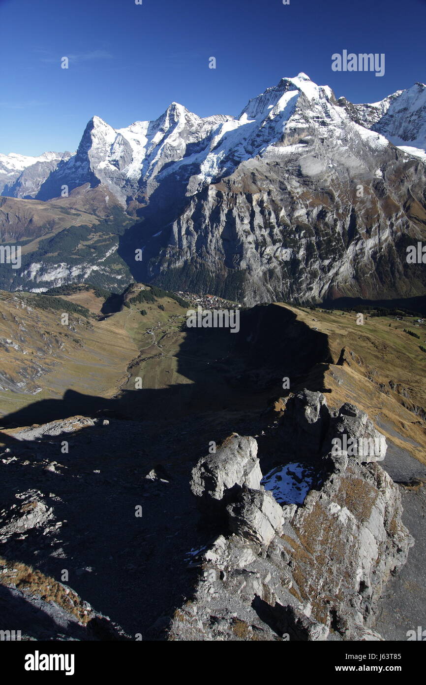 Montagne alpes Suisse hautes montagnes vierges moine rock snow Eiger ...