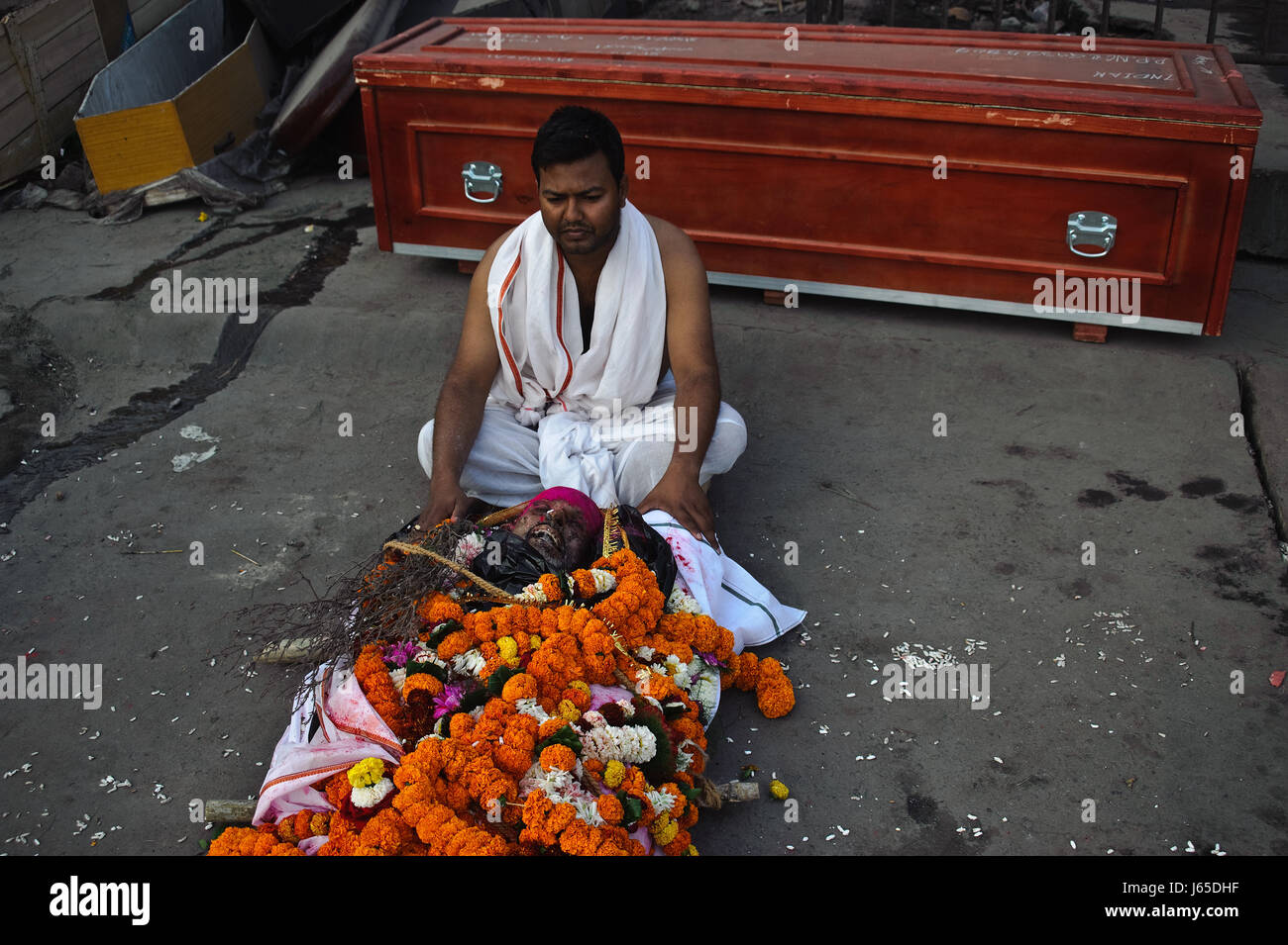 Dead person Banque de photographies et d’images à haute résolution - Alamy