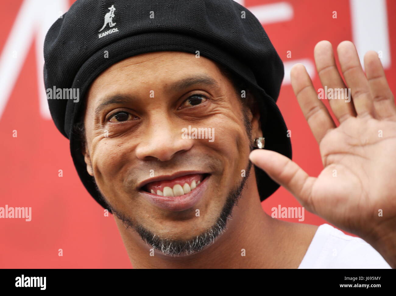 Ronaldinho Portrait Photos & Ronaldinho Portrait Images - Alamy