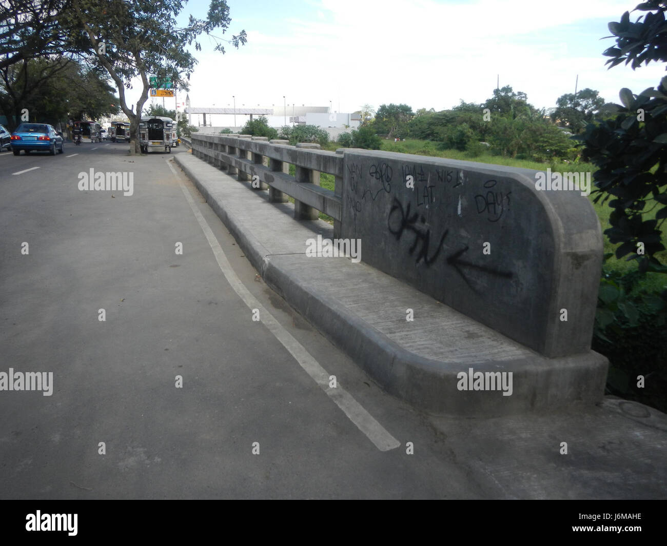Cutcut Bridge, situé à Pulilan, Bulacan, fait partie de la route Maharlika et relie les zones ...