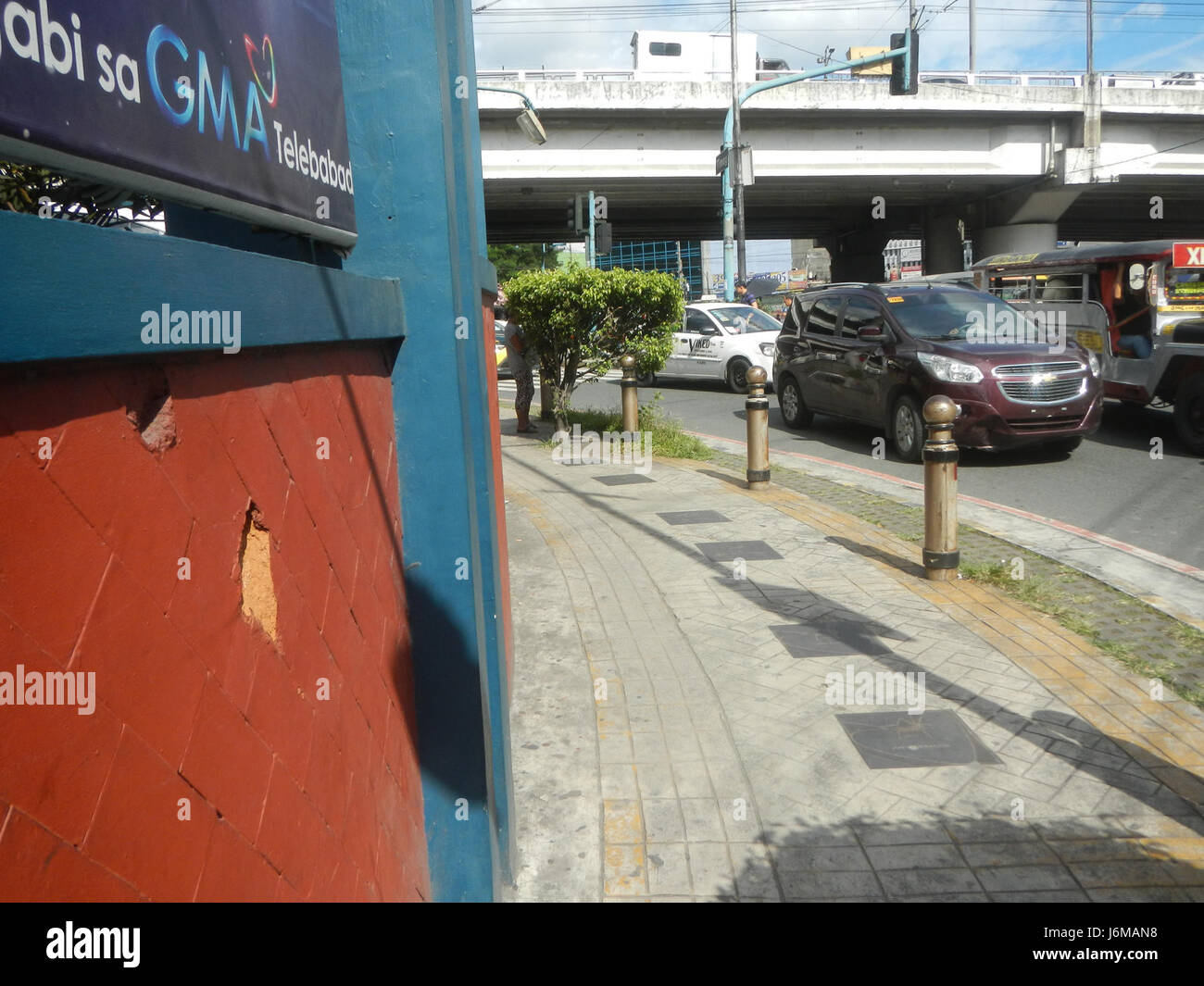 09660, Avenue de l'Edsa Timog Flyover Timog Avenue Clôtures GMA Network ...