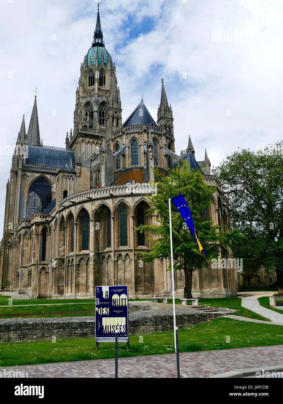 Cathédrale notre dame de bayeux Banque de photographies et d’images à haute résolution - Alamy