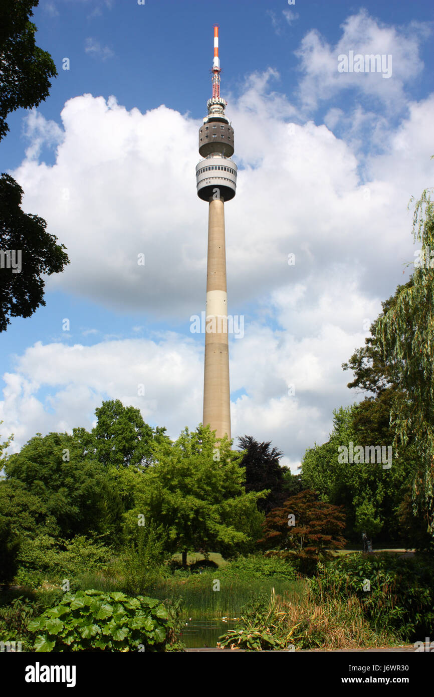 Westfalenpark avec florianturm Banque de photographies et d’images à ...