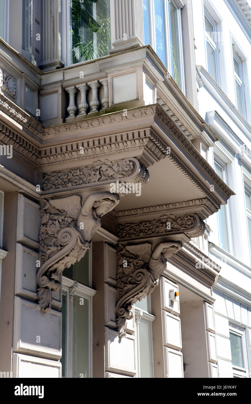 Balcon d'art Banque de photographies et d’images à haute résolution - Alamy