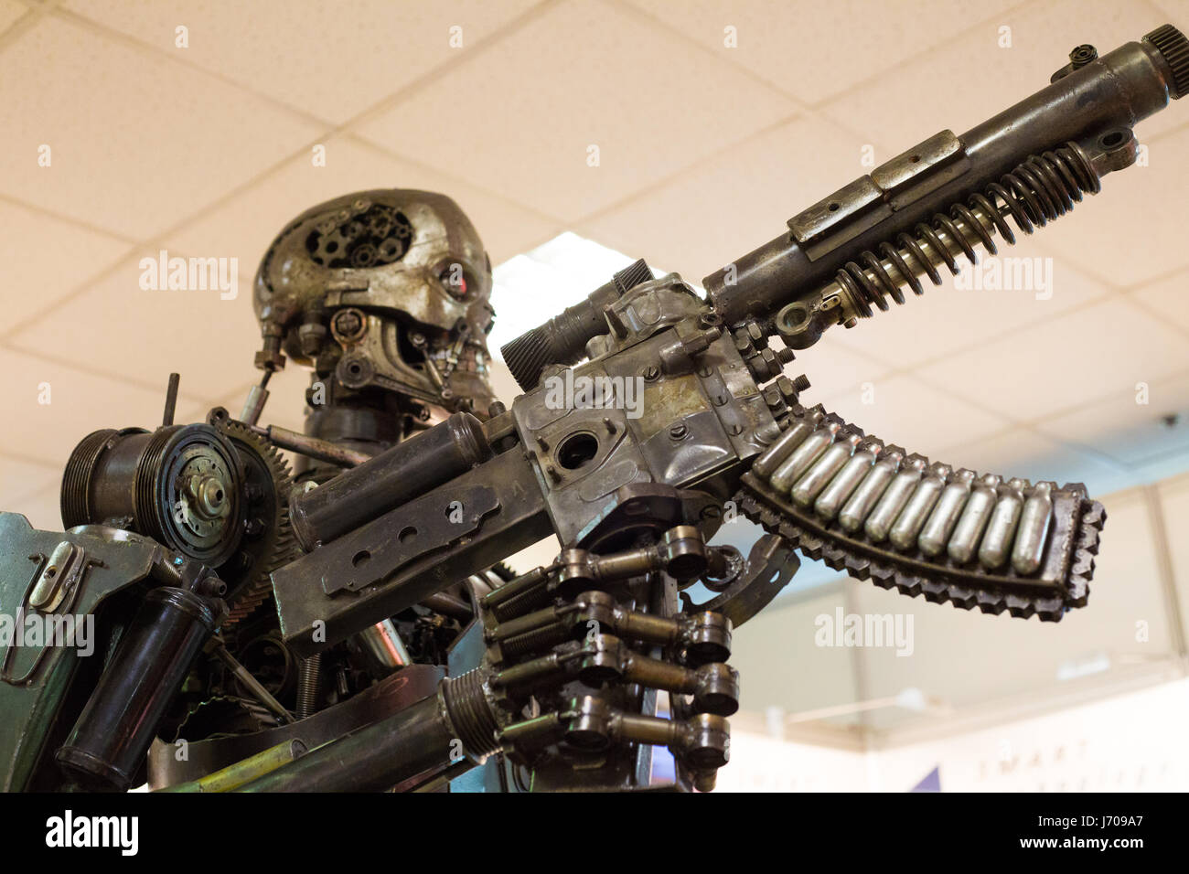 Robot tueur Banque de photographies et d’images à haute résolution - Alamy