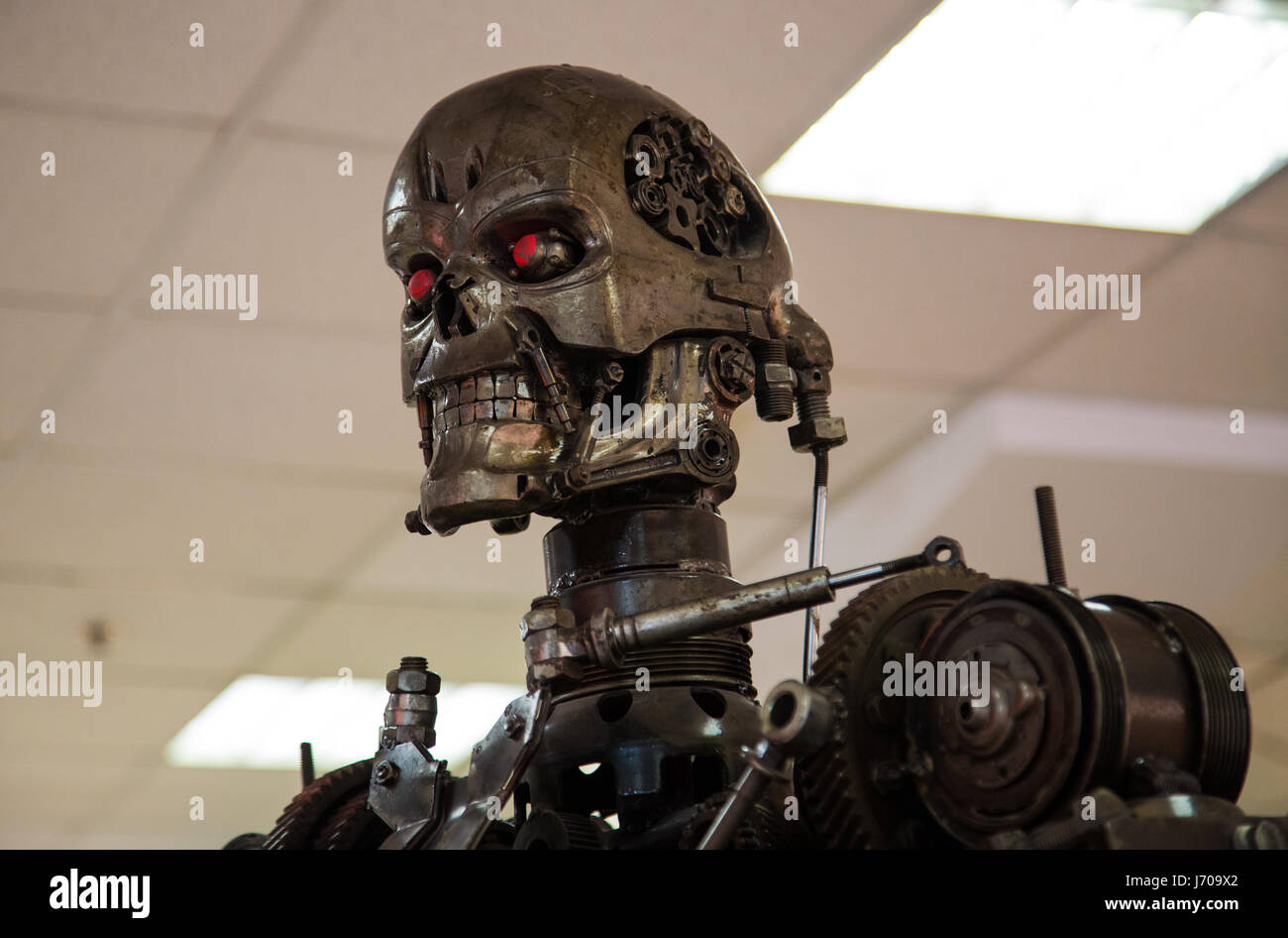 Robot tueur Banque de photographies et d’images à haute résolution - Alamy