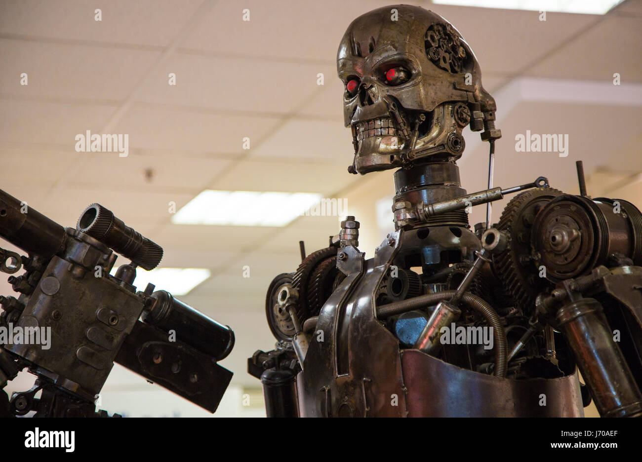 Robot tueur Banque de photographies et d’images à haute résolution - Alamy