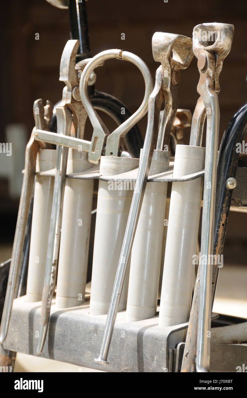 Outils pour ferrer les chevaux Banque de photographies et d’images à ...